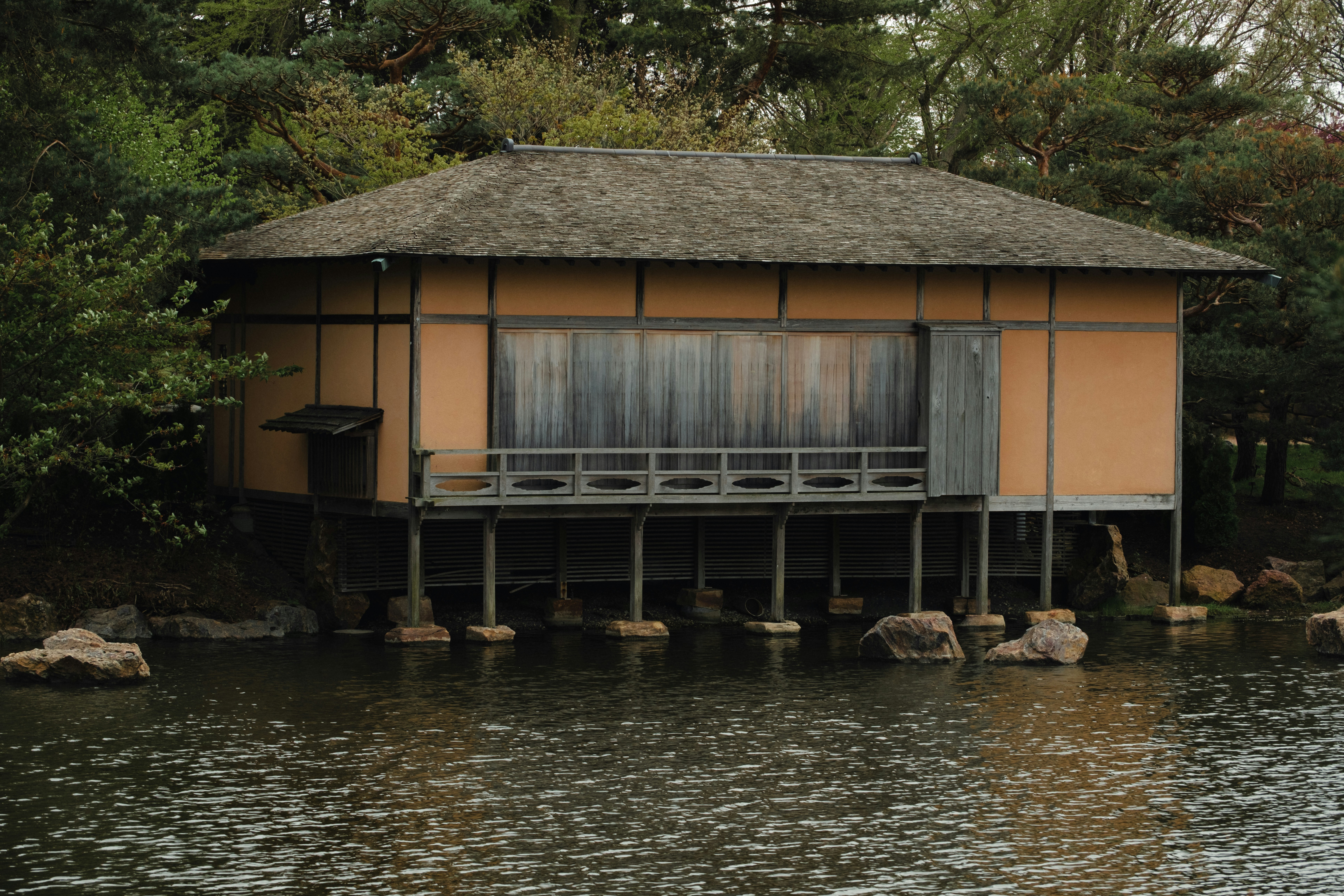 A Quiet Teahouse Over Water