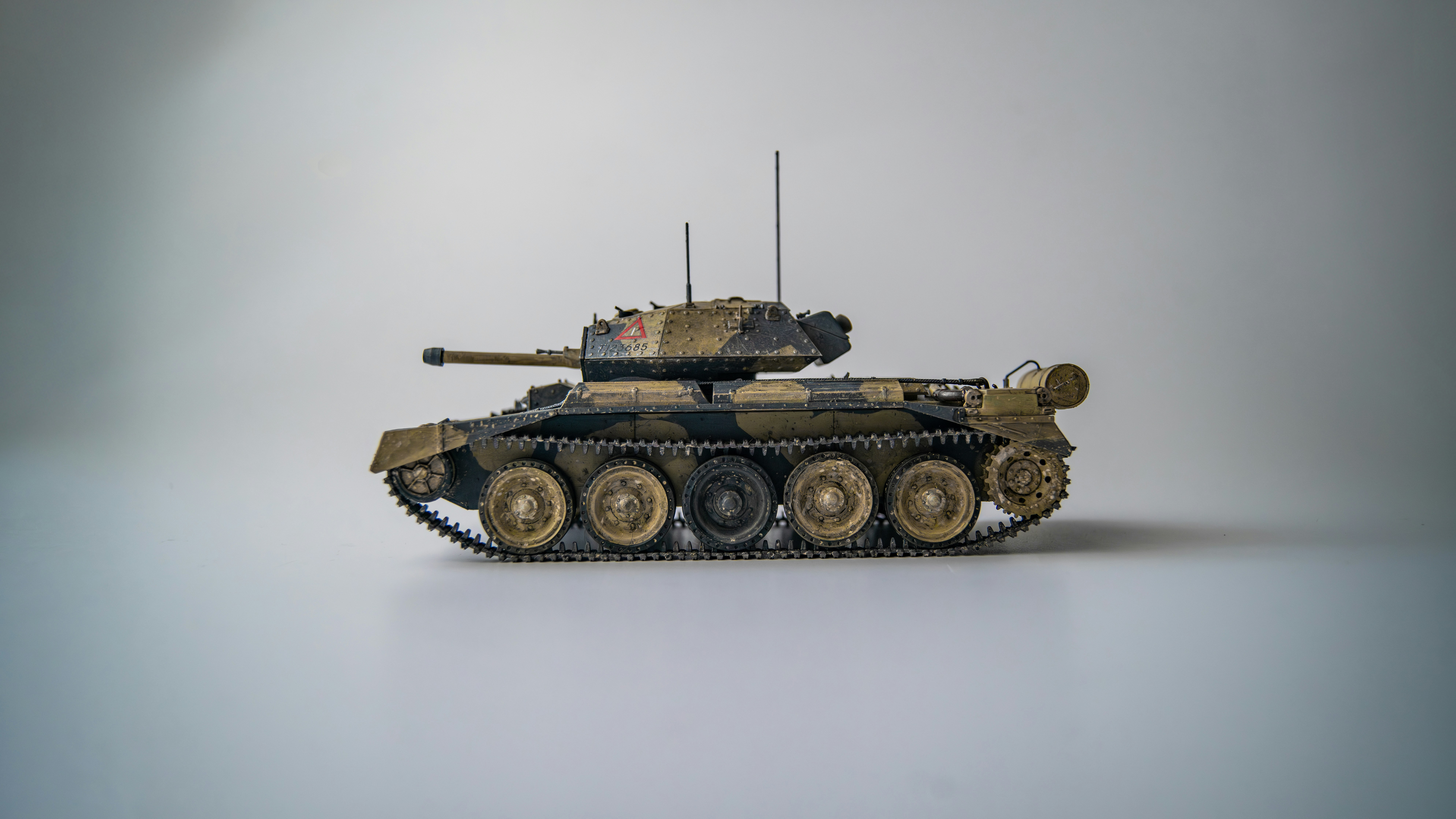 Tiny War Machine, Big Detail: A Model Tank on a Minimal Studio Stage