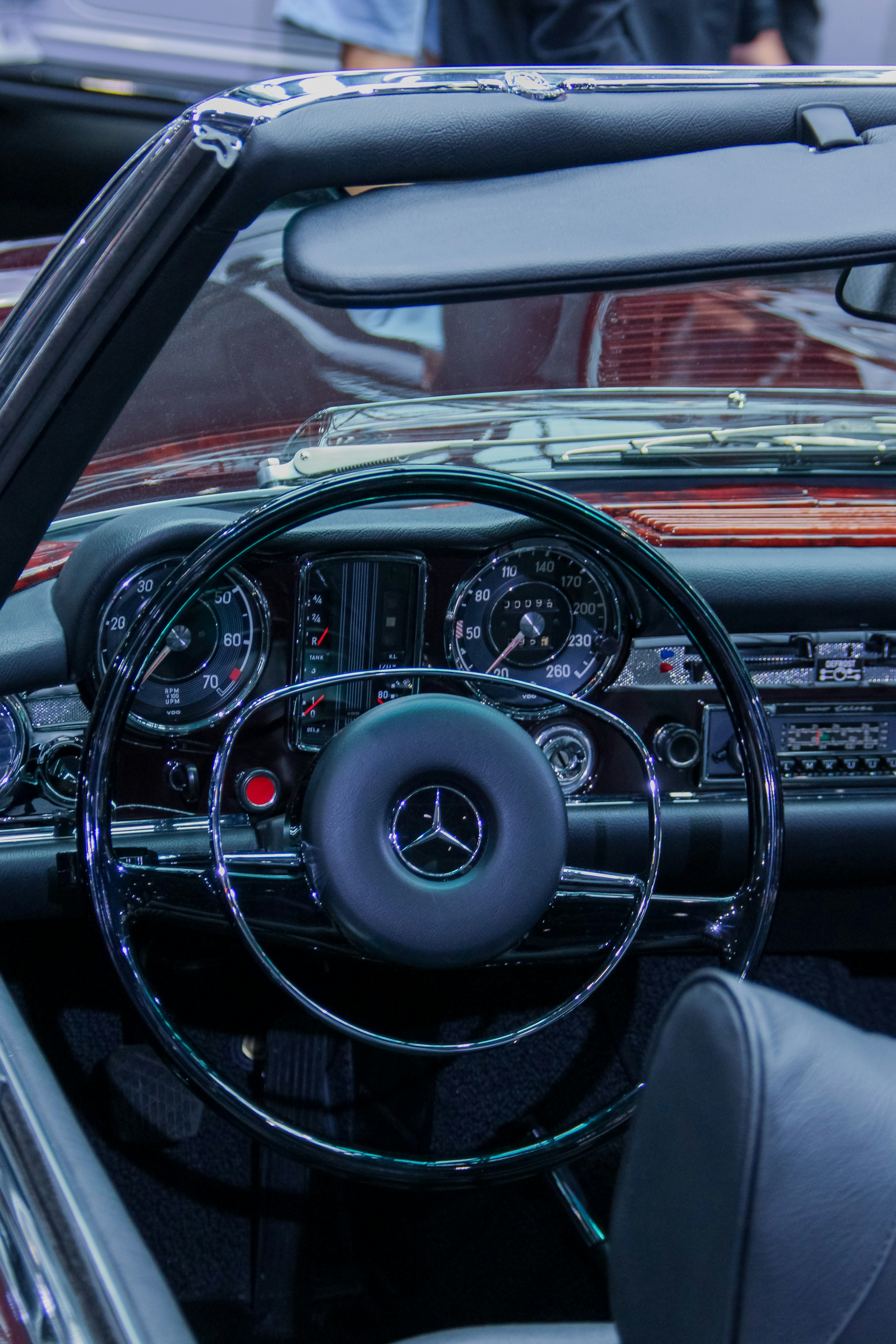 Cockpit Reverie: The Classic Mercedes Dash Within a Convertible Frame