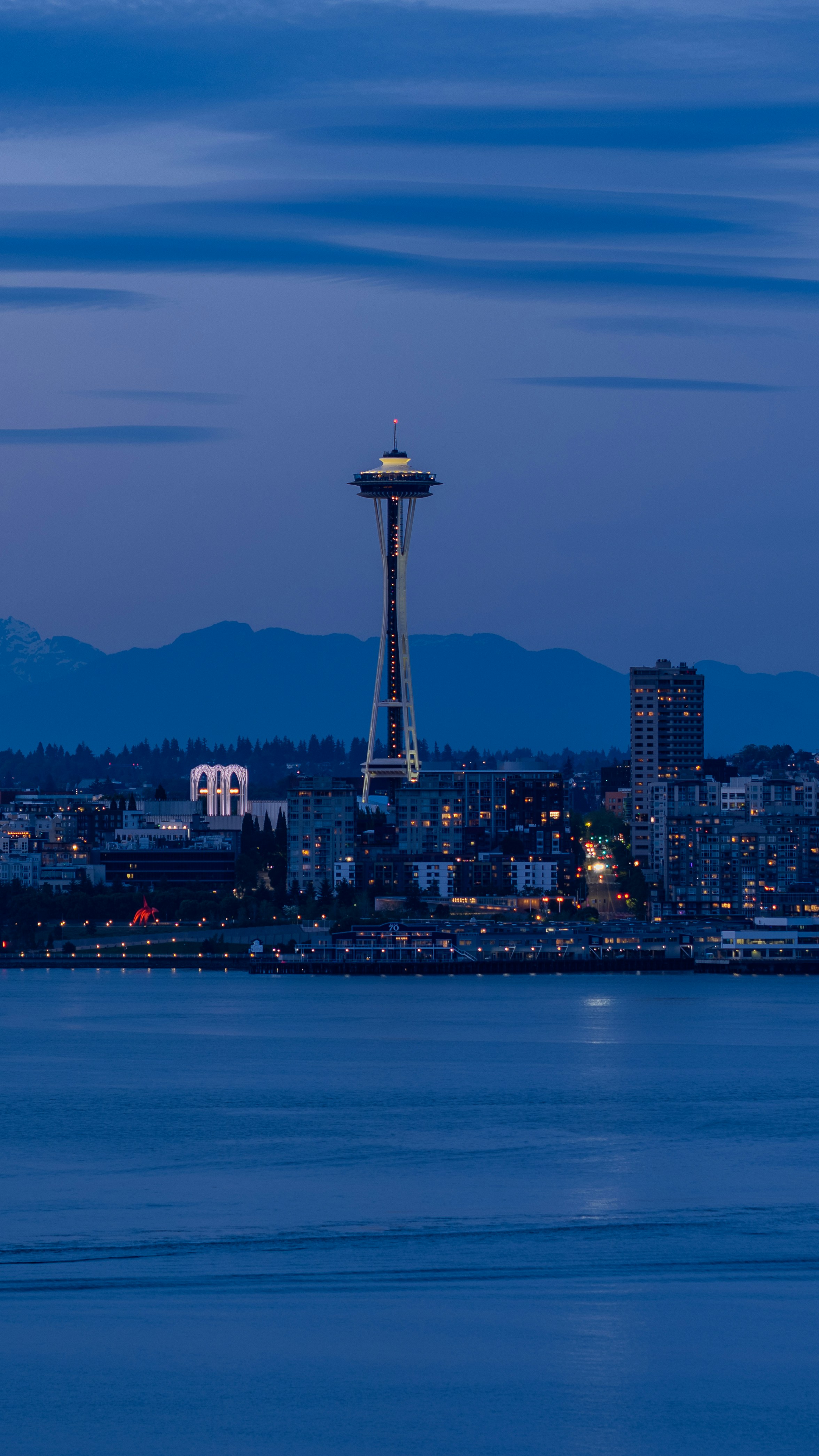 Seattle Skyline at Dusk: Needle in Silence Above the Waterfront