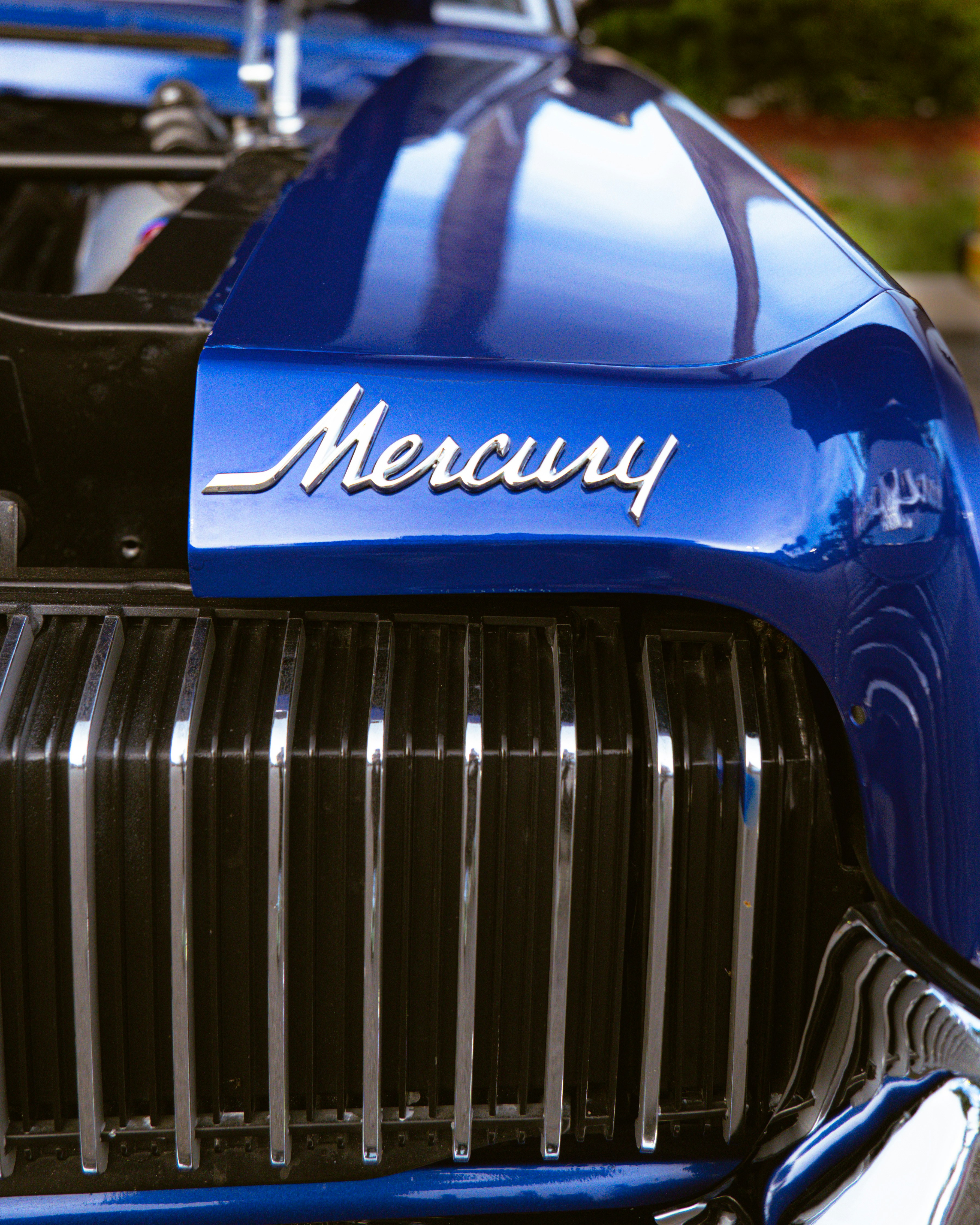 Legacy Blue Mercury: A Close-Up on the Grille Emblem