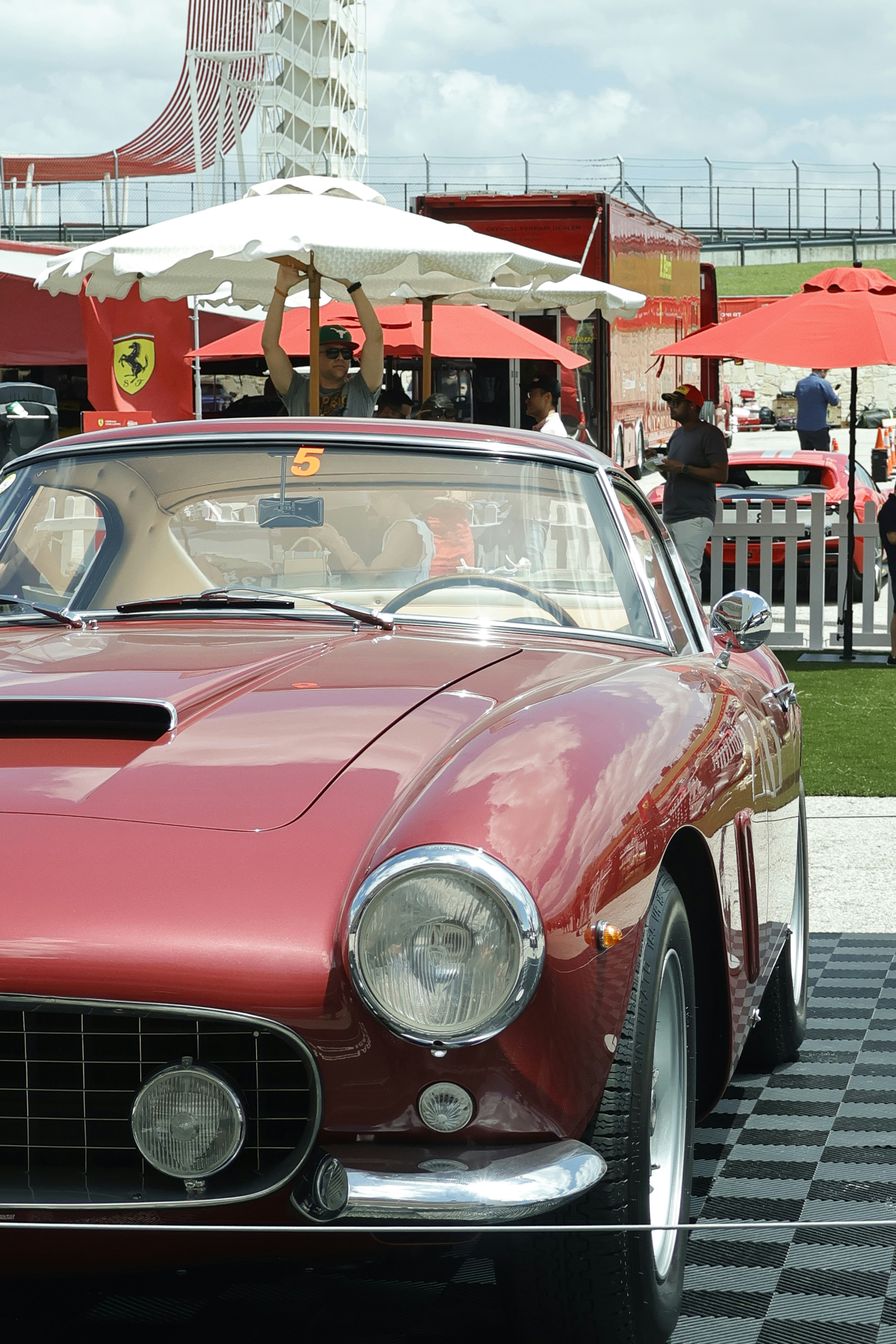 Red Classico: A Glimmer of Vintage Velocity at the Pit Stop