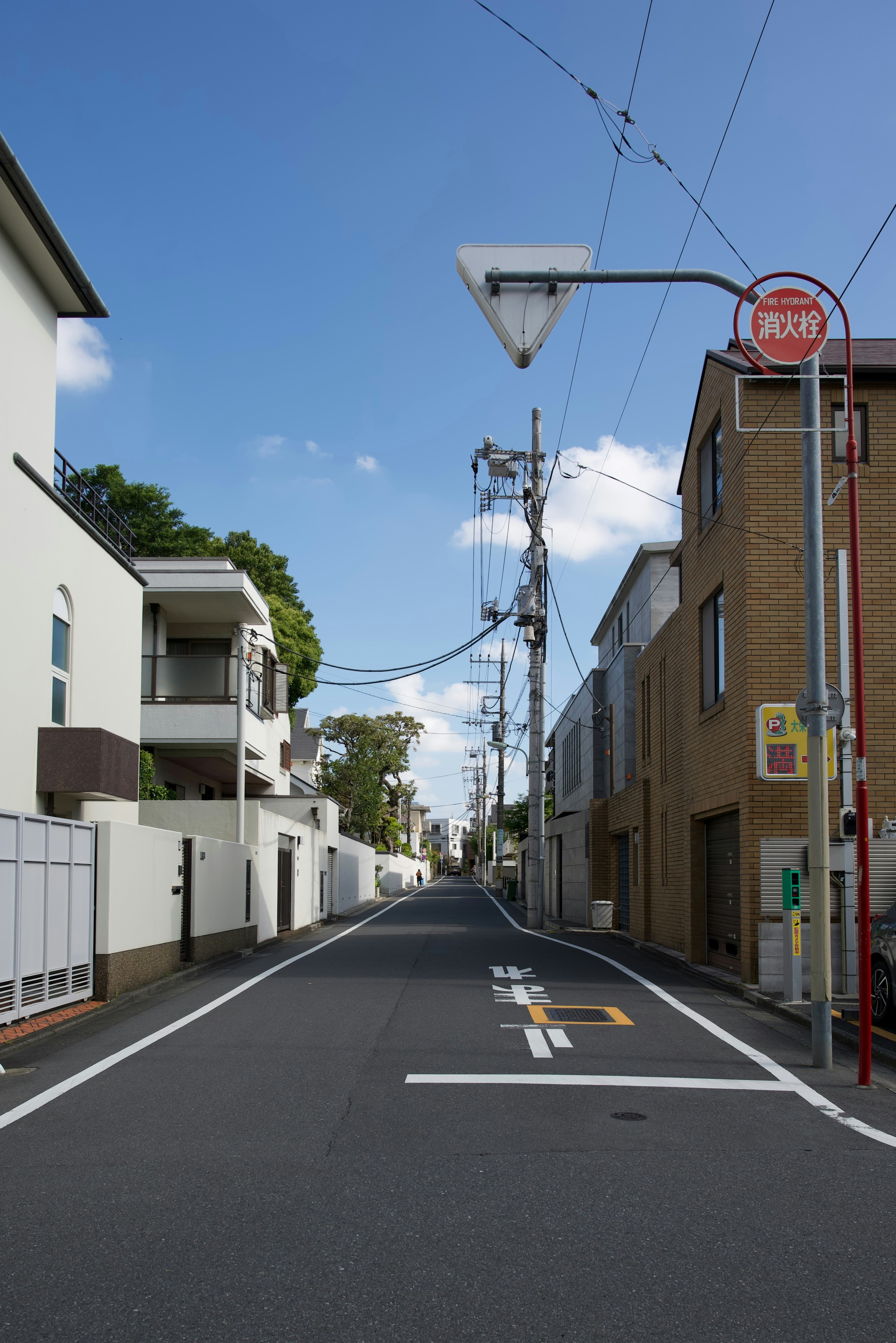 Urban Street Convergence: A Quiet Linear Perspective