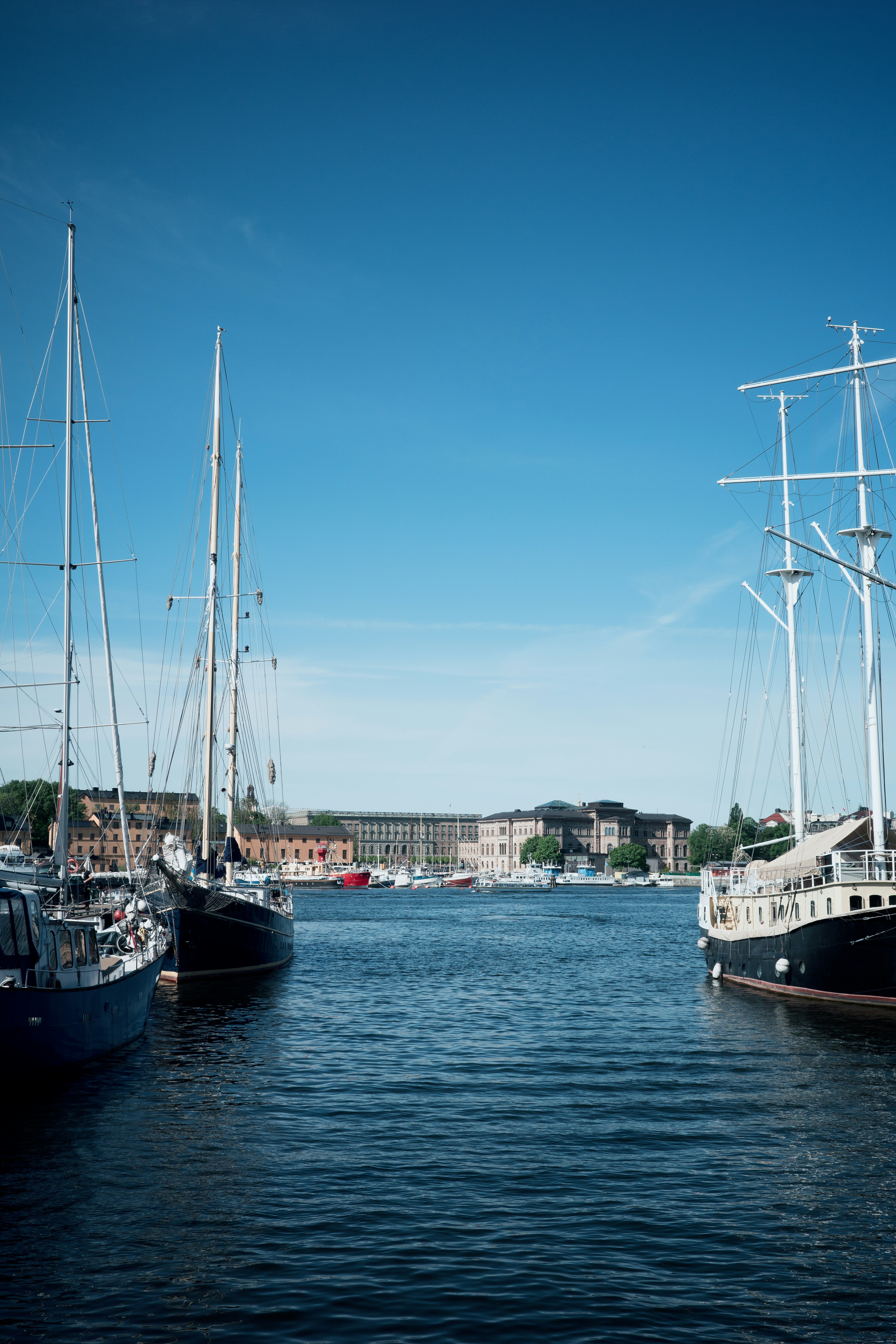Sailing Edge: Boats at Distant Town Harbor