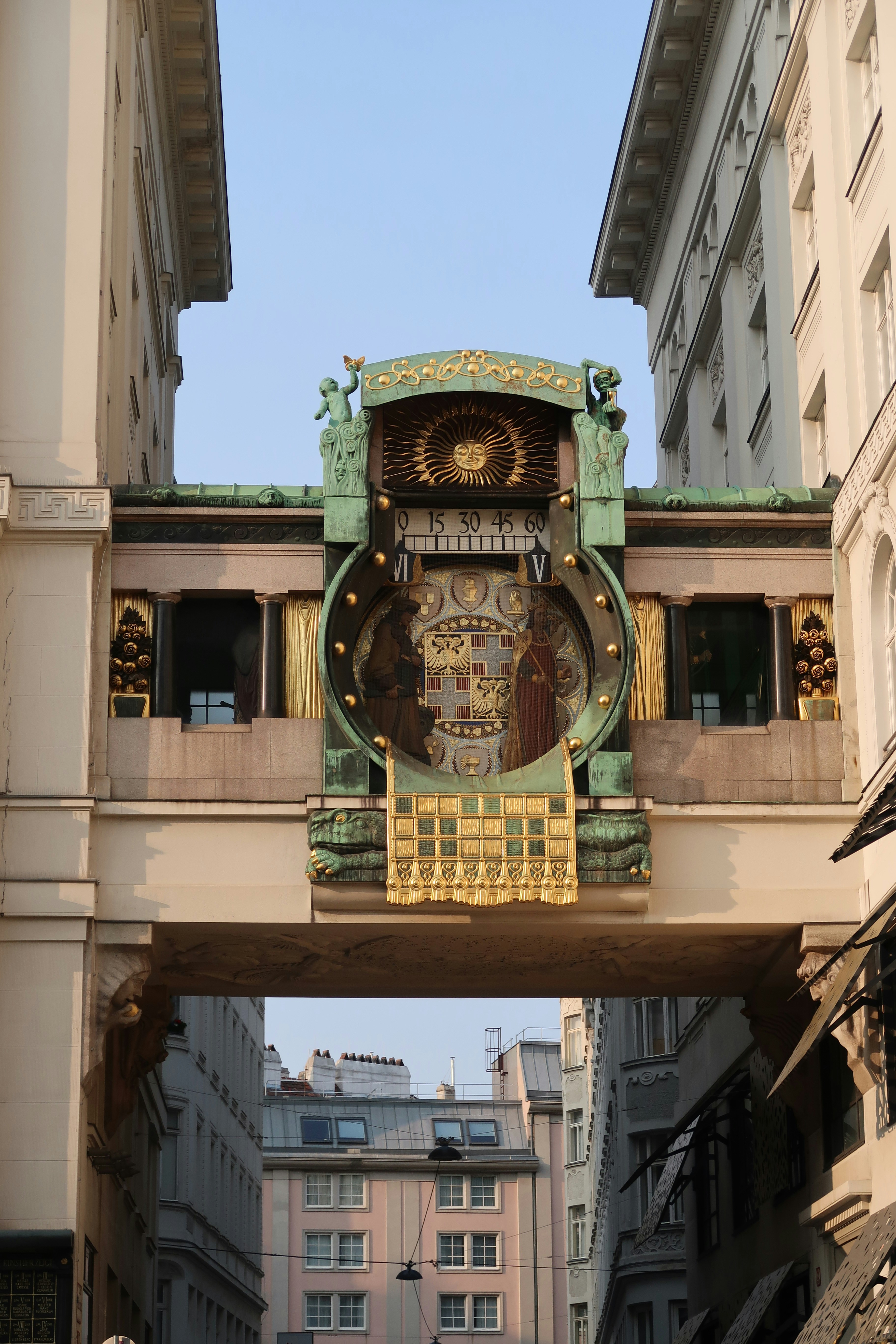 Timepiece Over the Arch: A Clockwork Mosaic Between City Facades