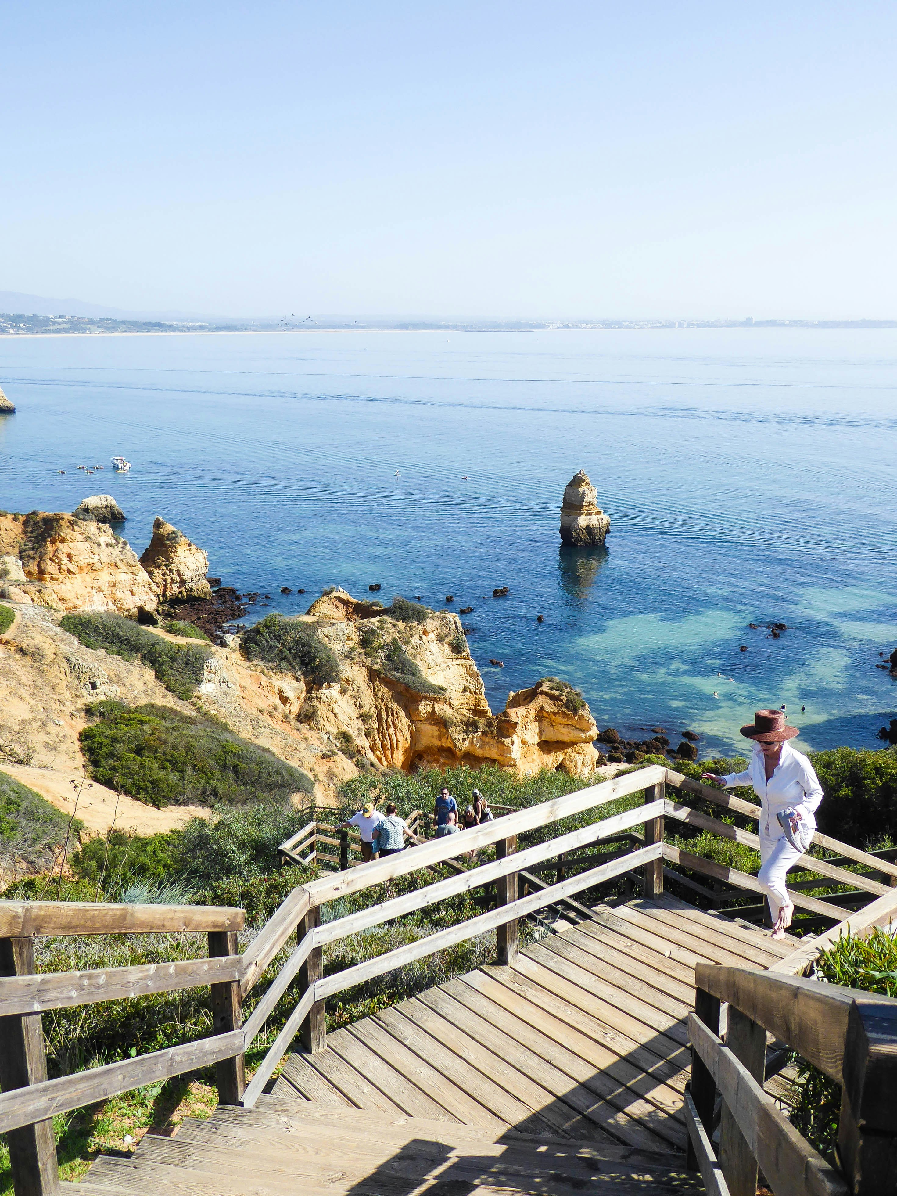 Clifftop Terrace: Guiding Steps to the Blue Horizon