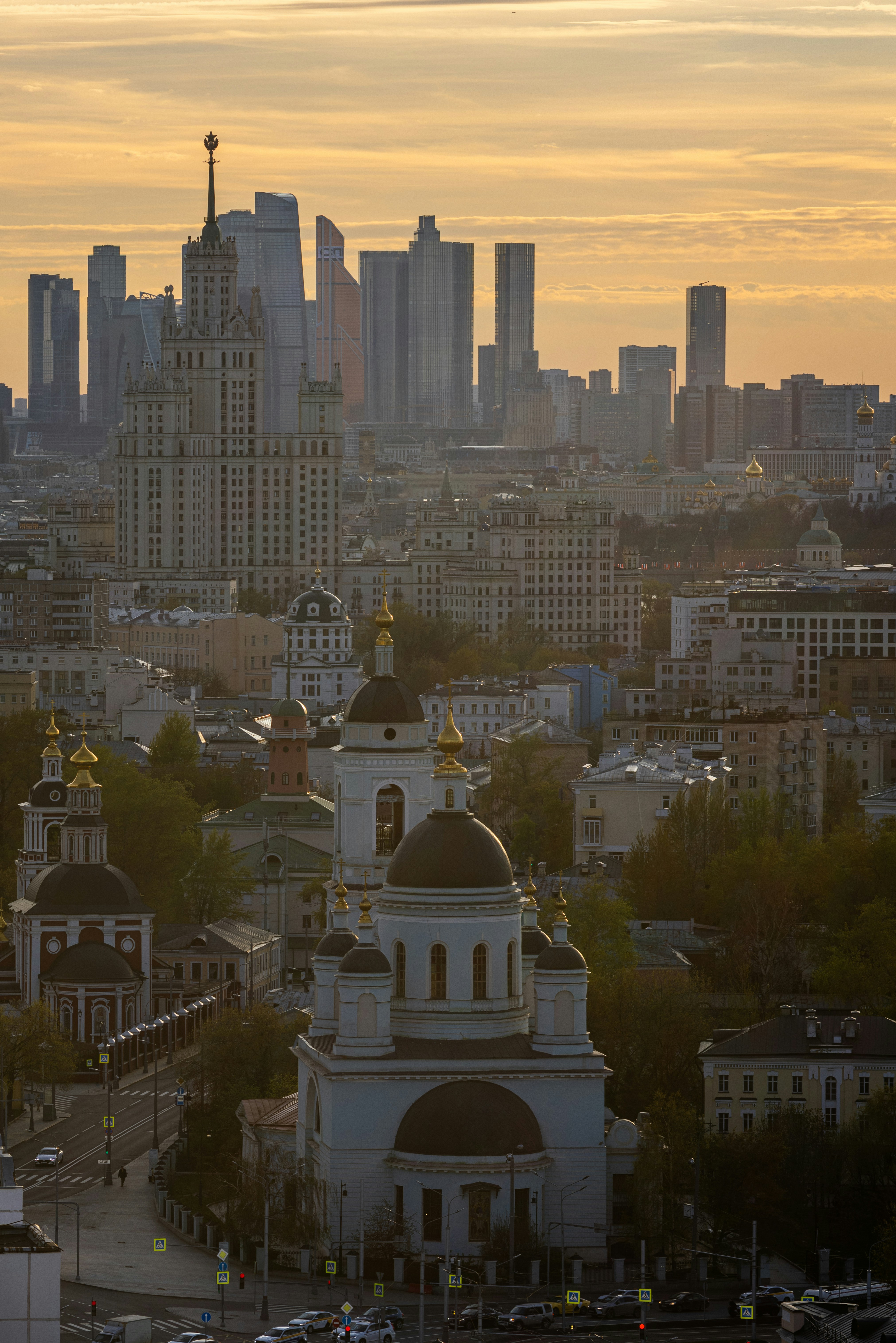 Golden Hour Dome: The City Crowned in Warm Light