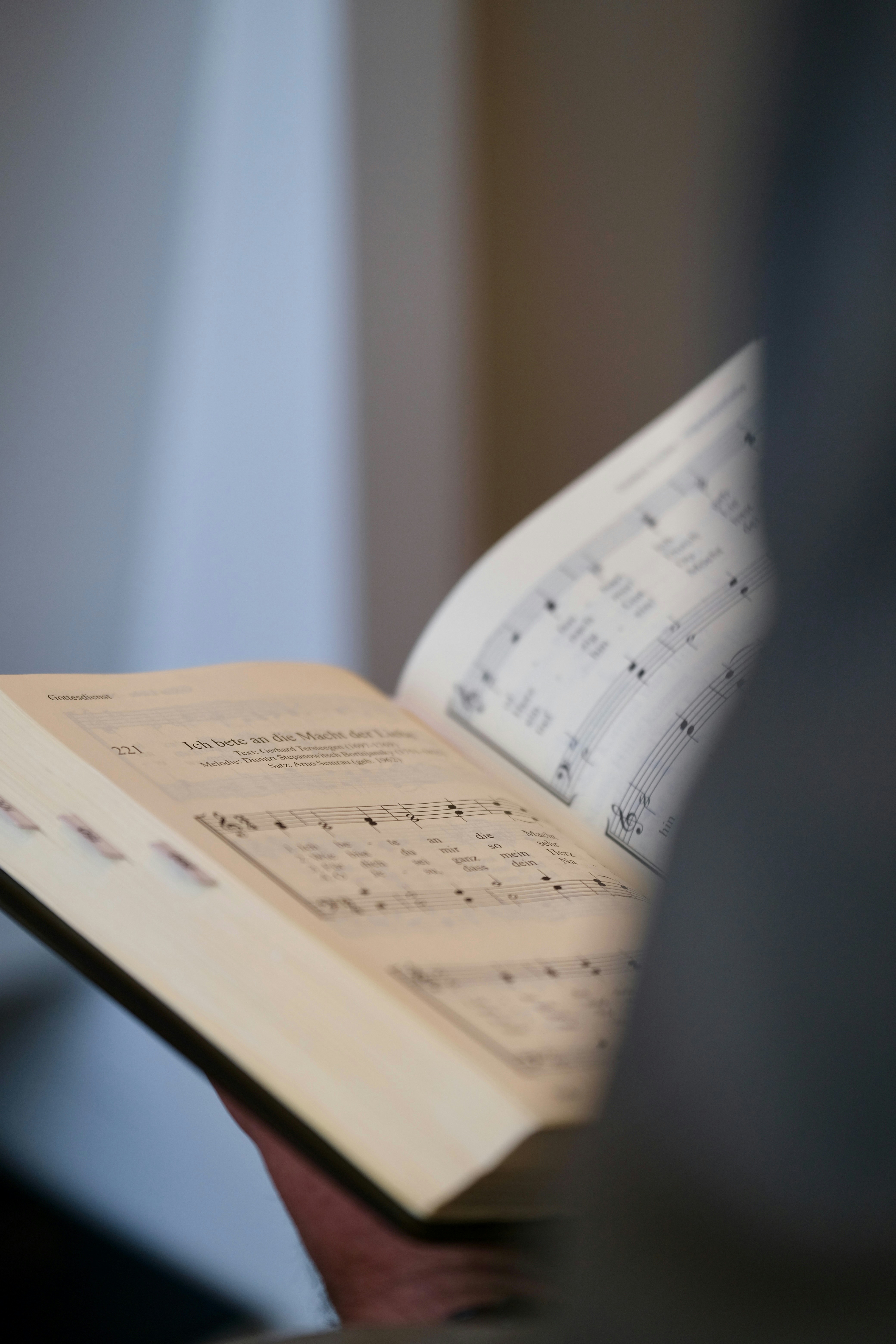 An Open Sheet of Sacred Music: Focus on the Page