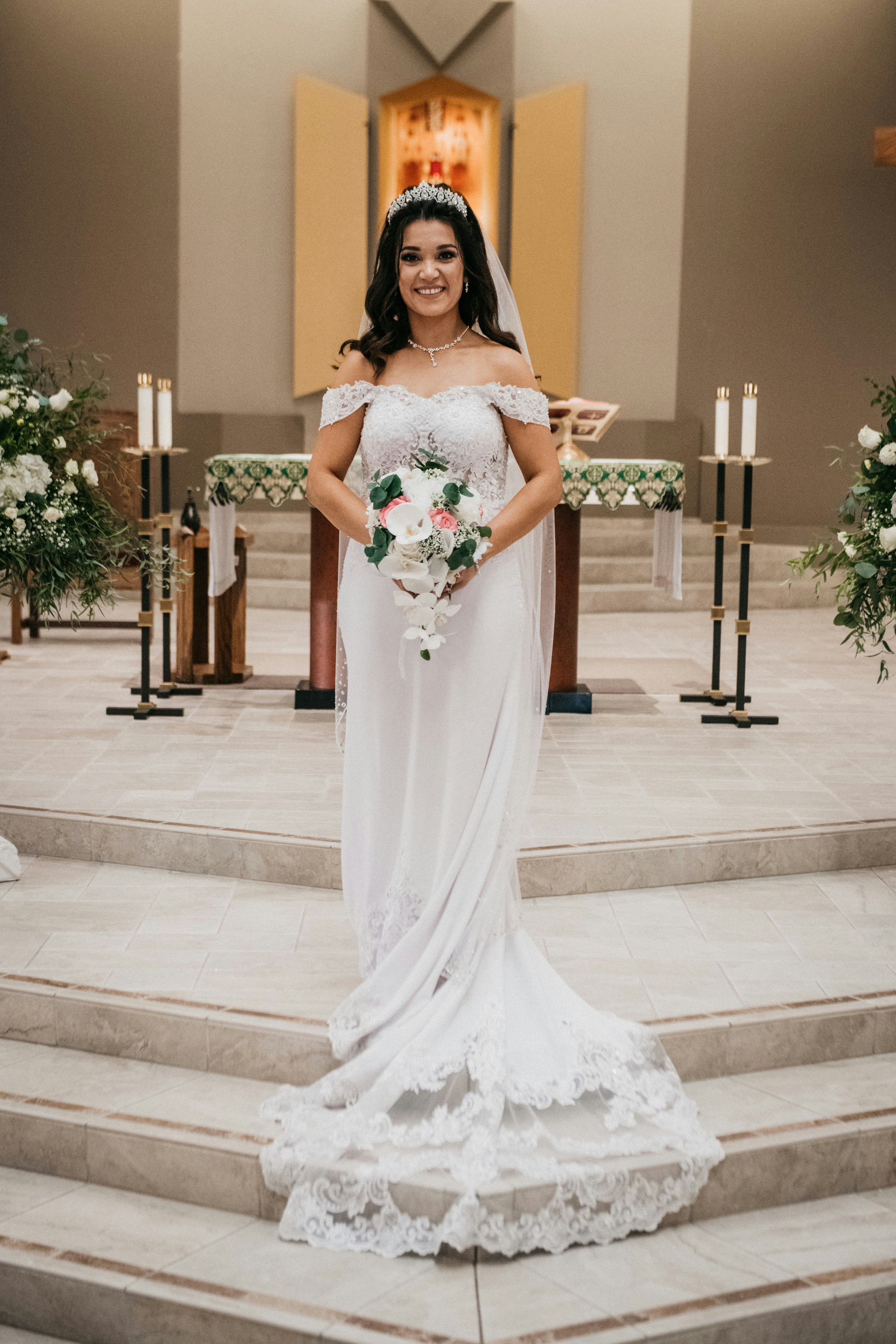 Bride in White: A Graceful Walk Down the Aisle
