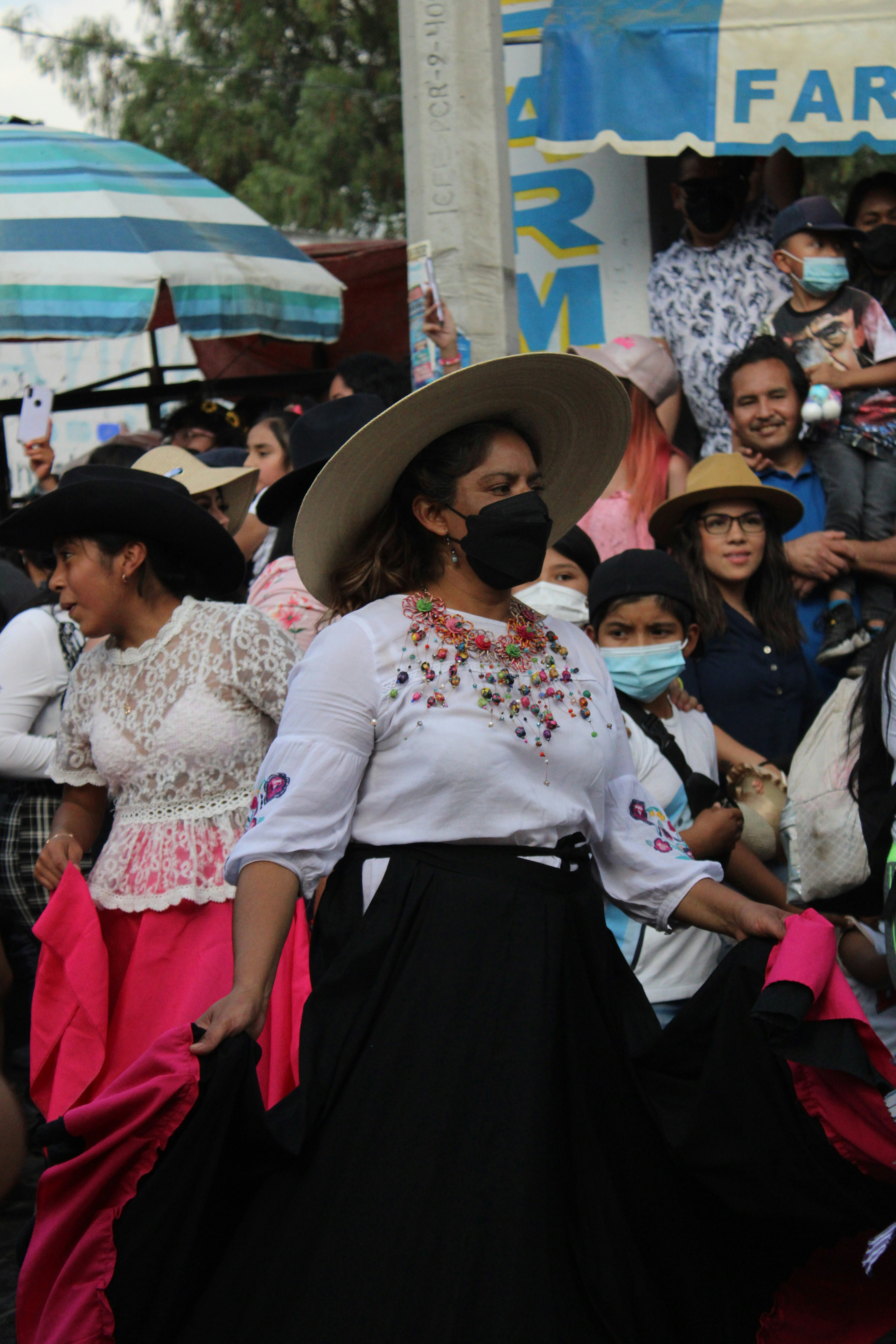 Elegance in Midnight Hats: A Traditional gathered moment