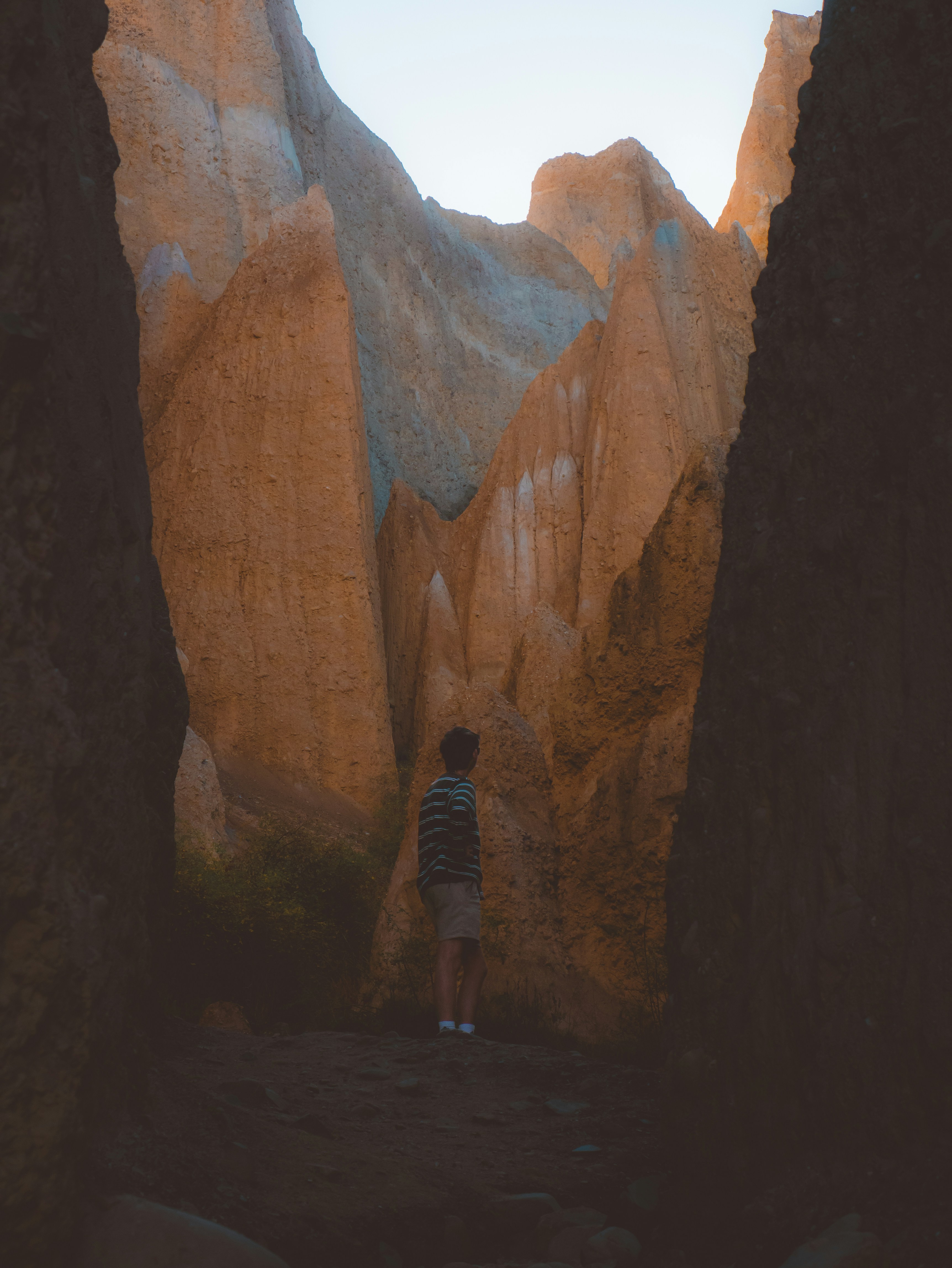 Narrow Canyon Passage: Echoes of Striated Light