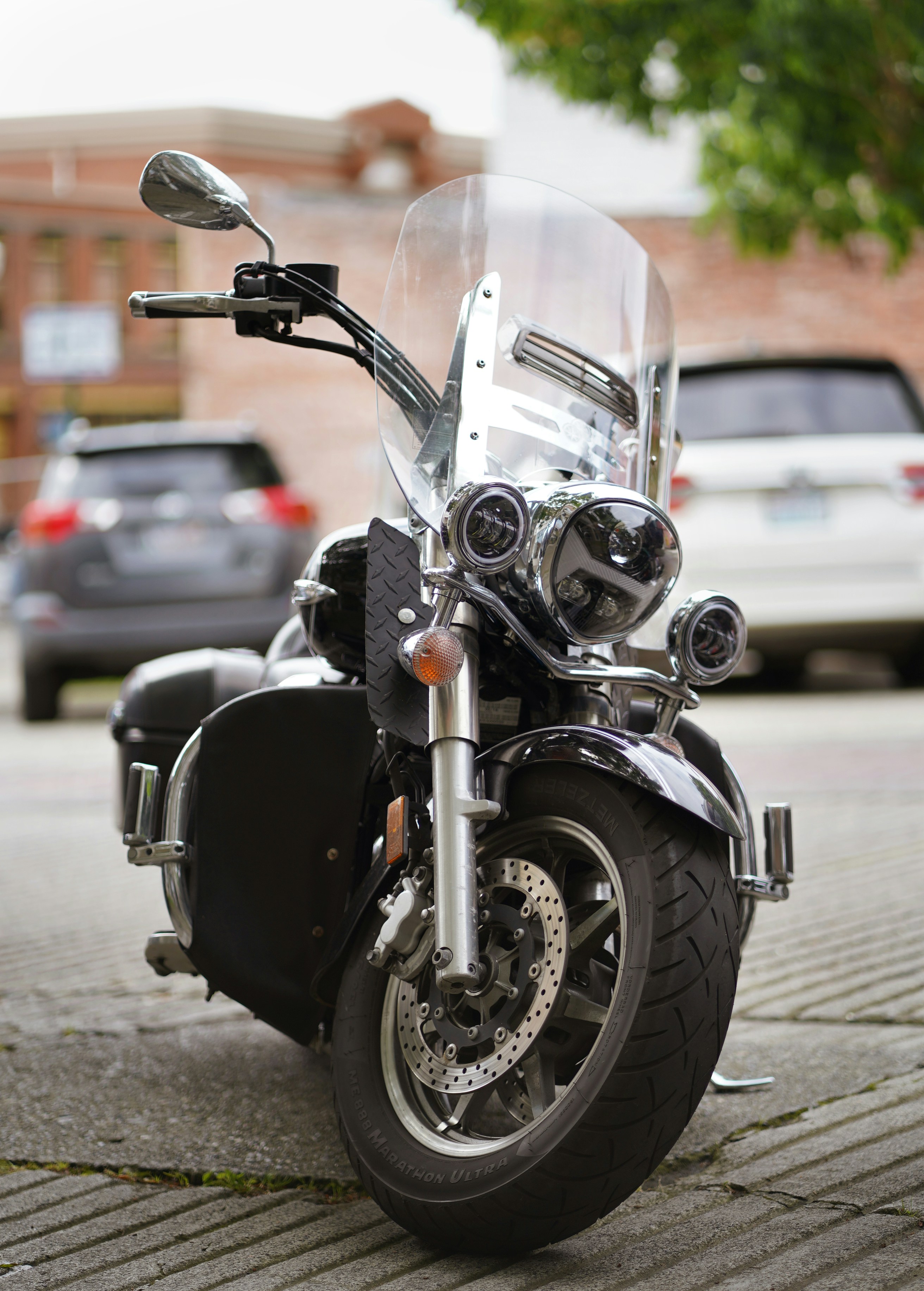 Chrome and Windshield: A Front-Row Portrait of a Cruiser
