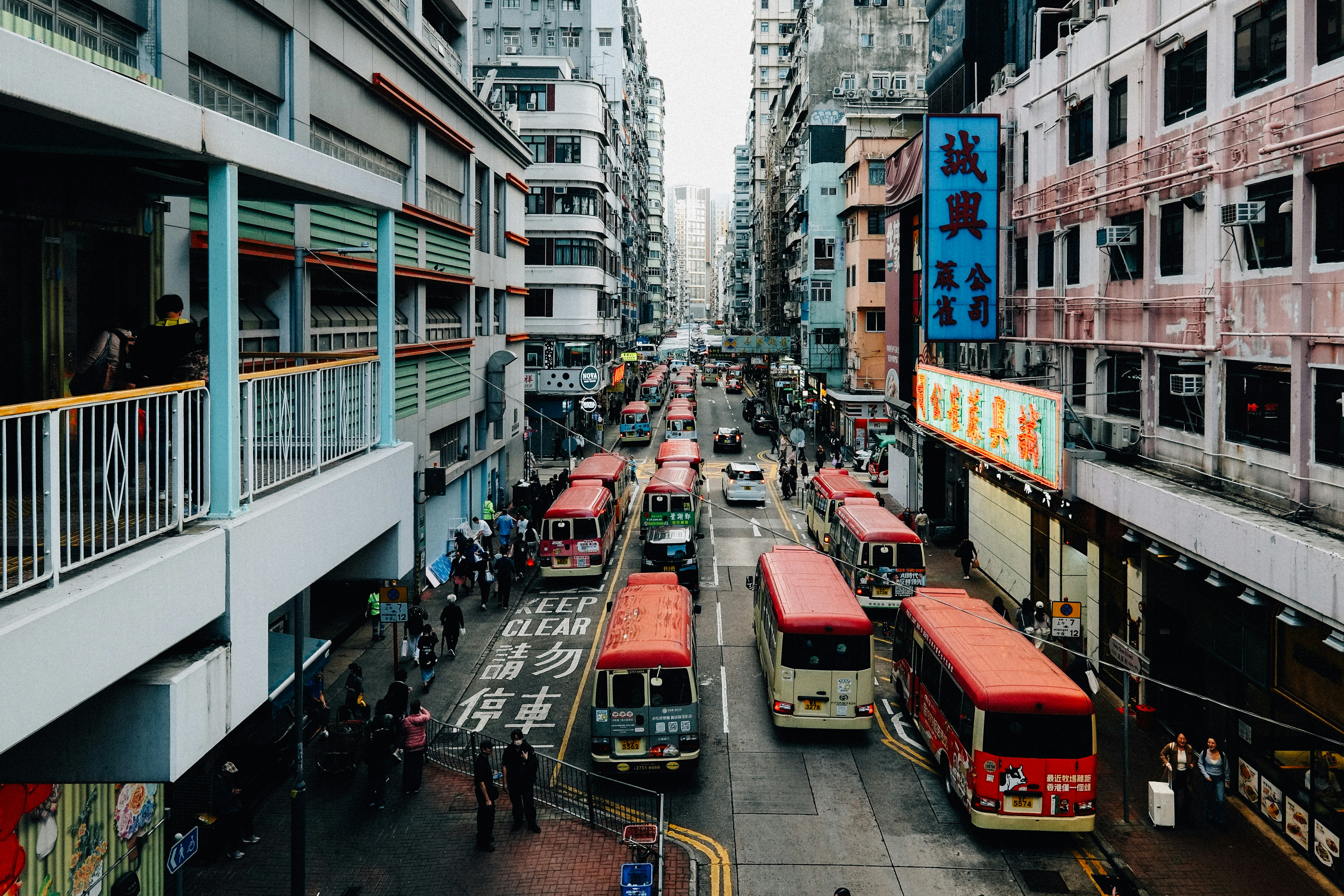 City Bus Gridlock: A High Street in Motion