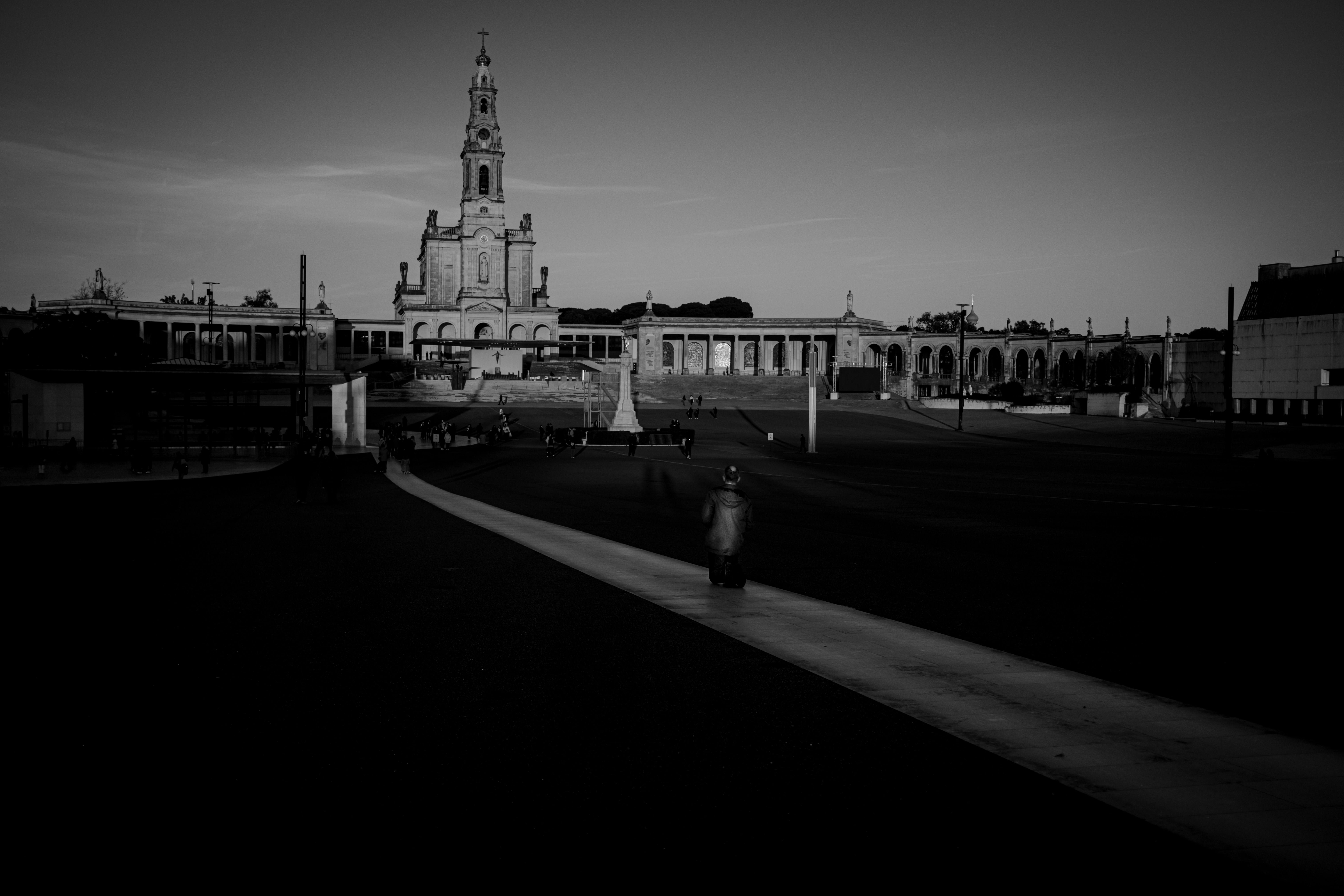 Monumental Campus at Dusk: A Quiet Path Through the Square