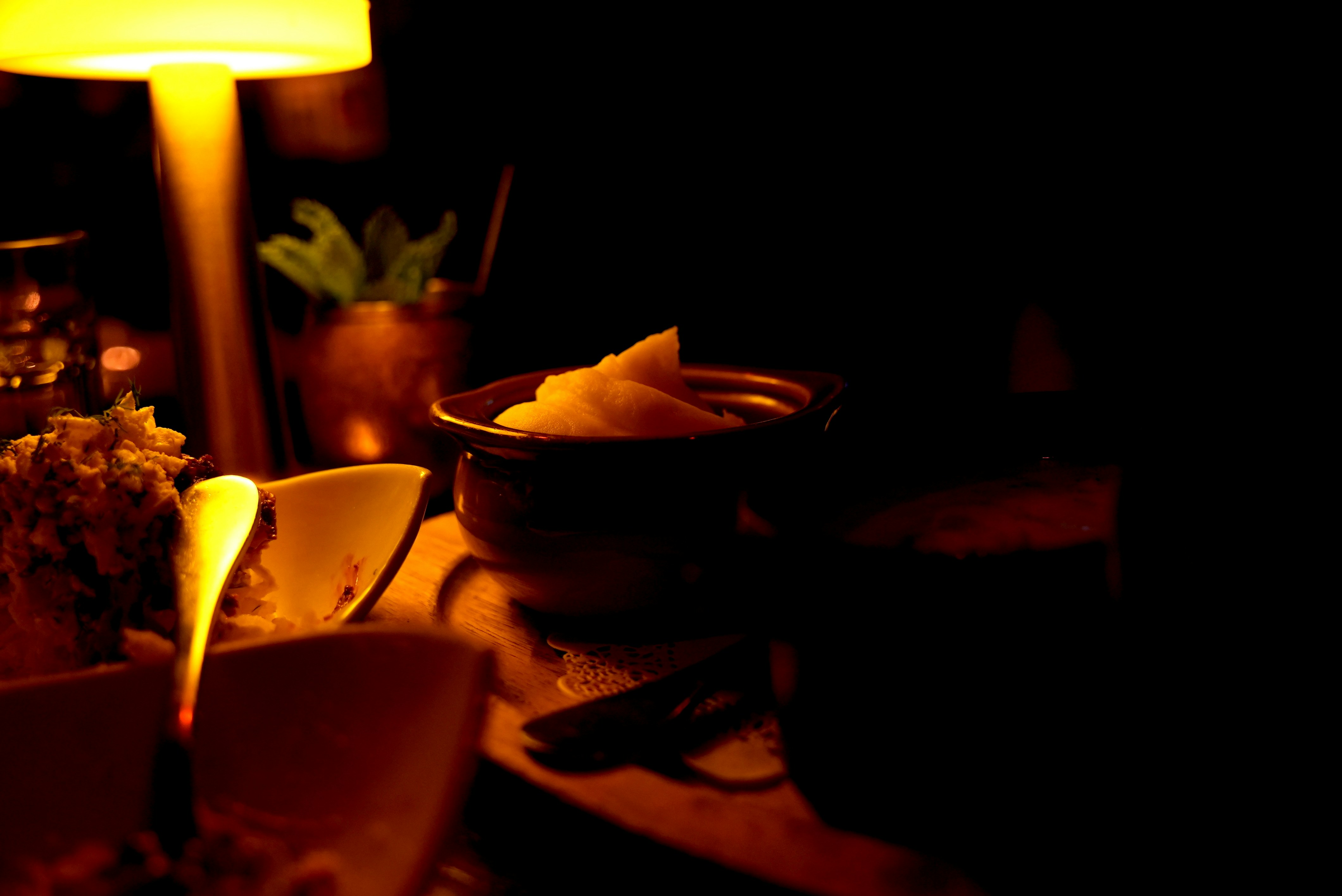 Ambient Dinner Glow: A Quiet Table Bathed in Copper Light