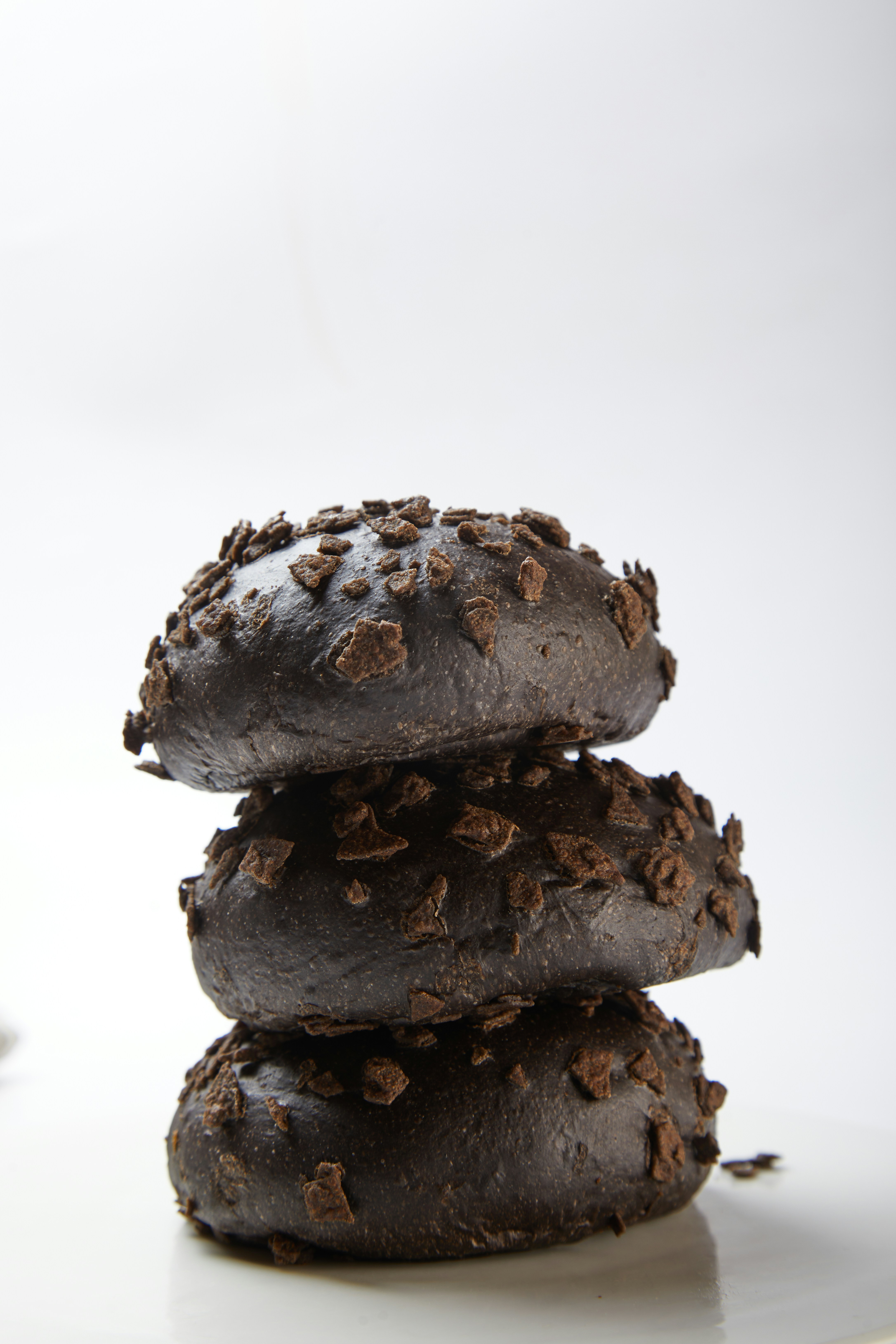 Stacked Chocolate Crisp: A Close-Up of Midnight Cookies