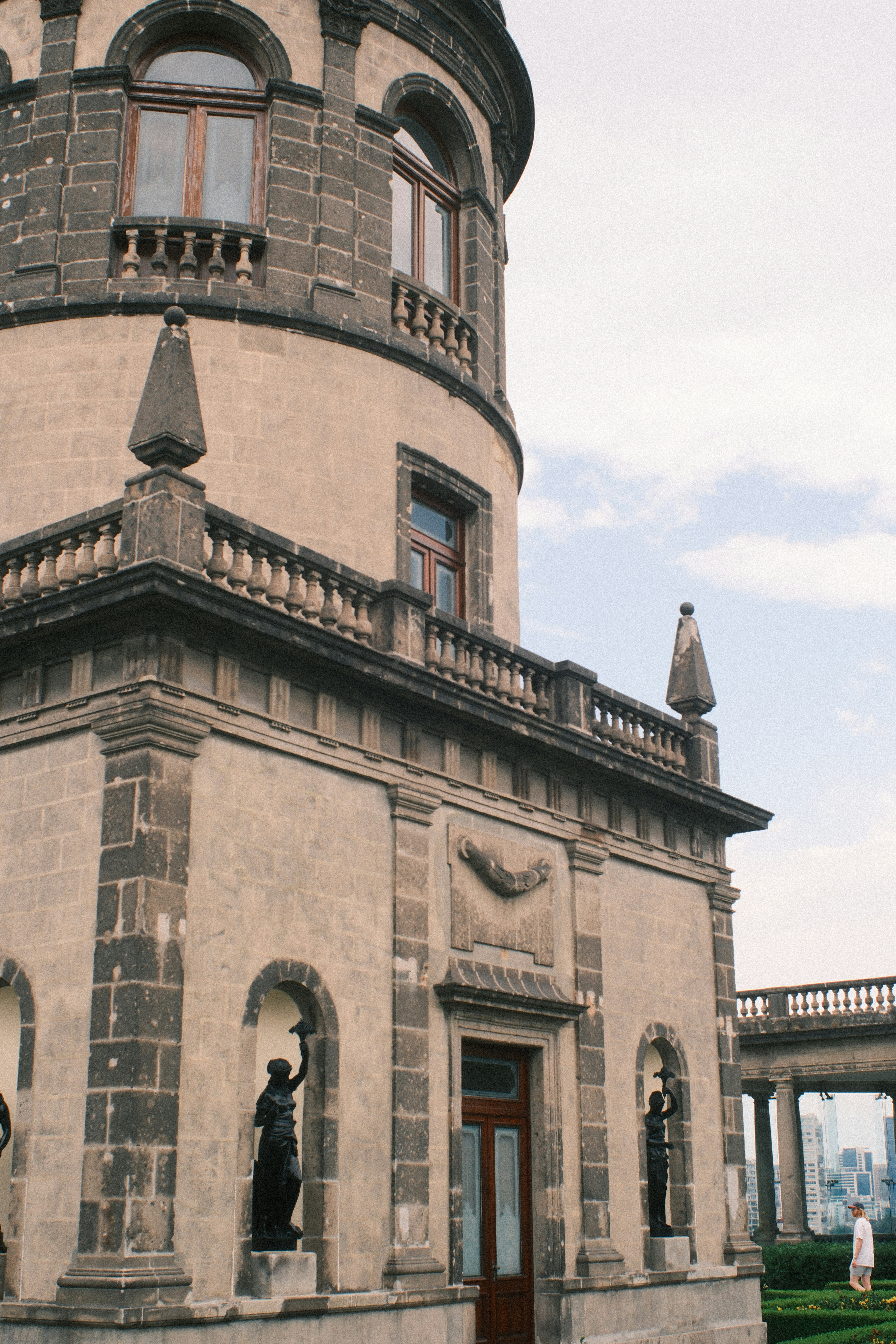 Castle Corner: A Quiet Facade Peaks Over the Historic Terrace