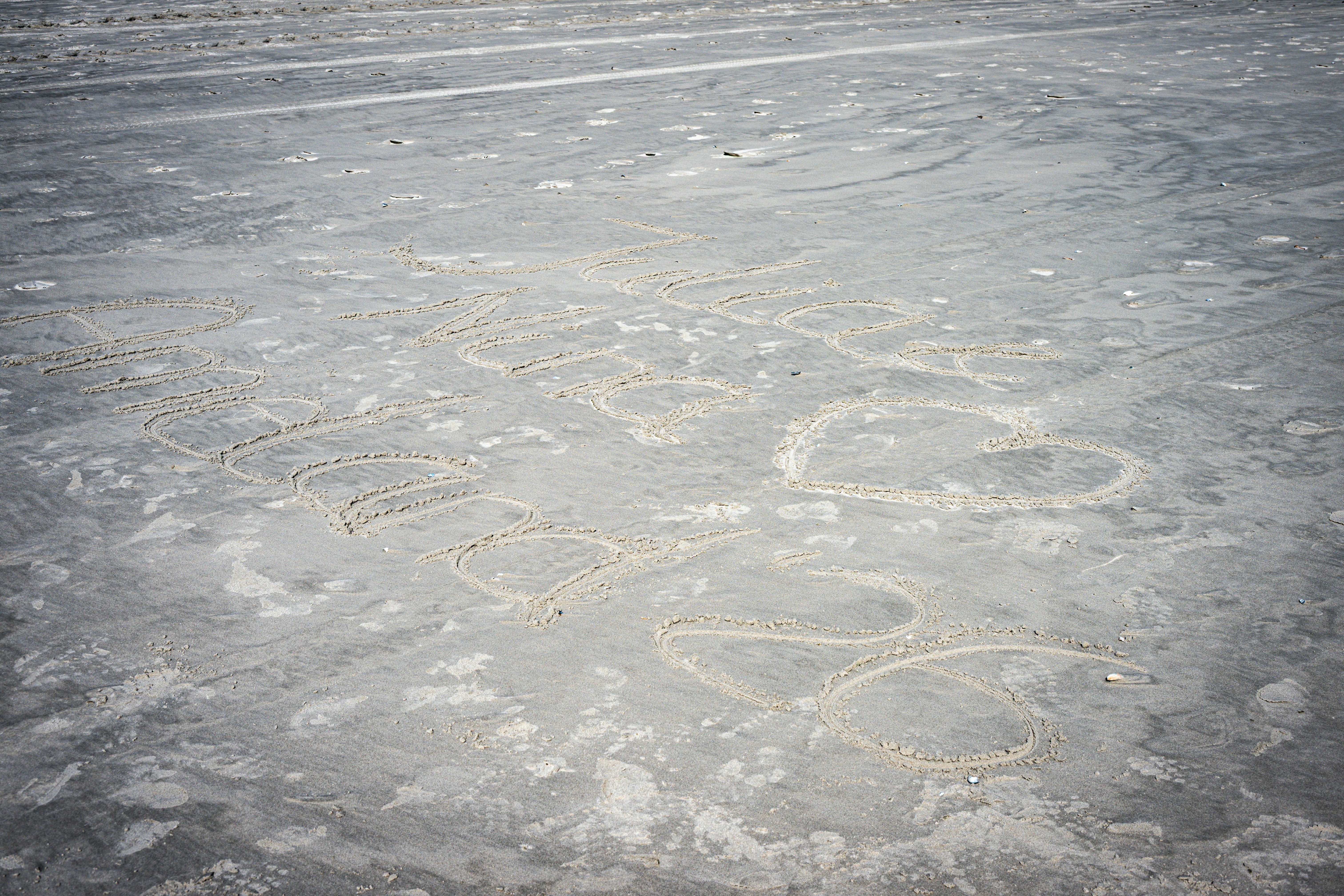 Tracing Hearts in Frost: Subtle Circles Drawn on a Snow-Crozen Surface