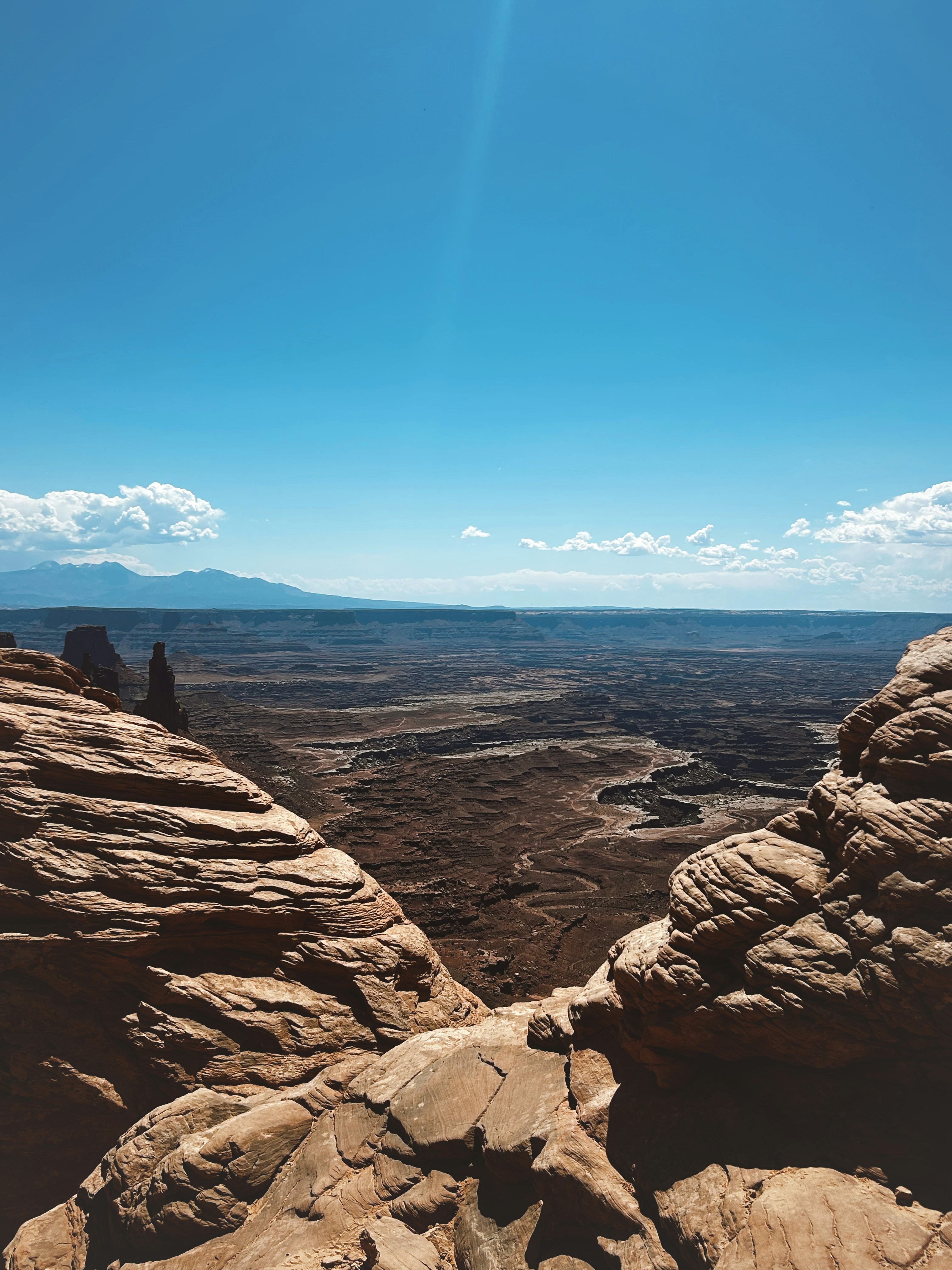 Desert Vantage: Red Rock Canyon Under a Broad Coastal Sky