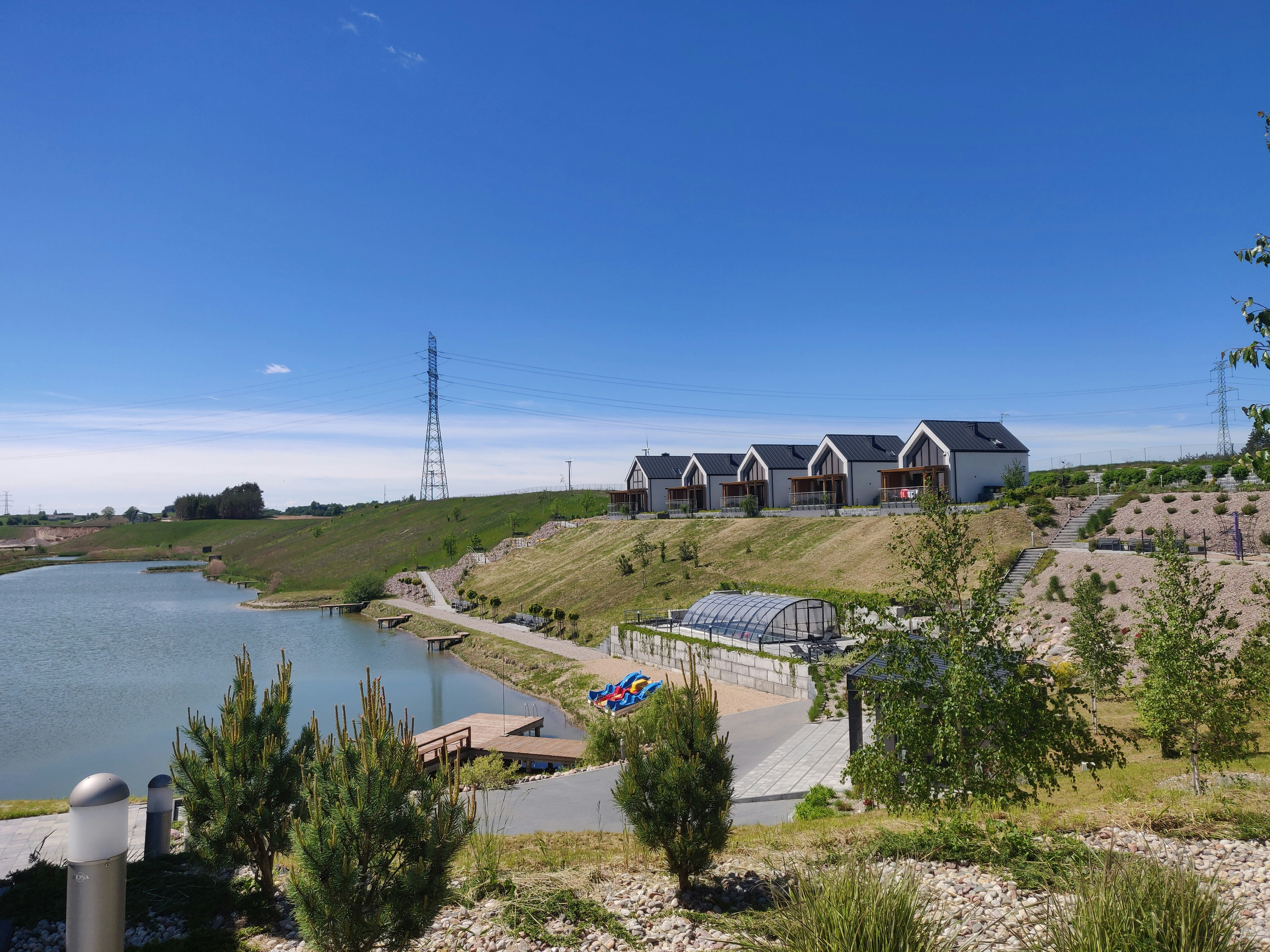 Quiet Lakeside Community with Modern Row of Homes