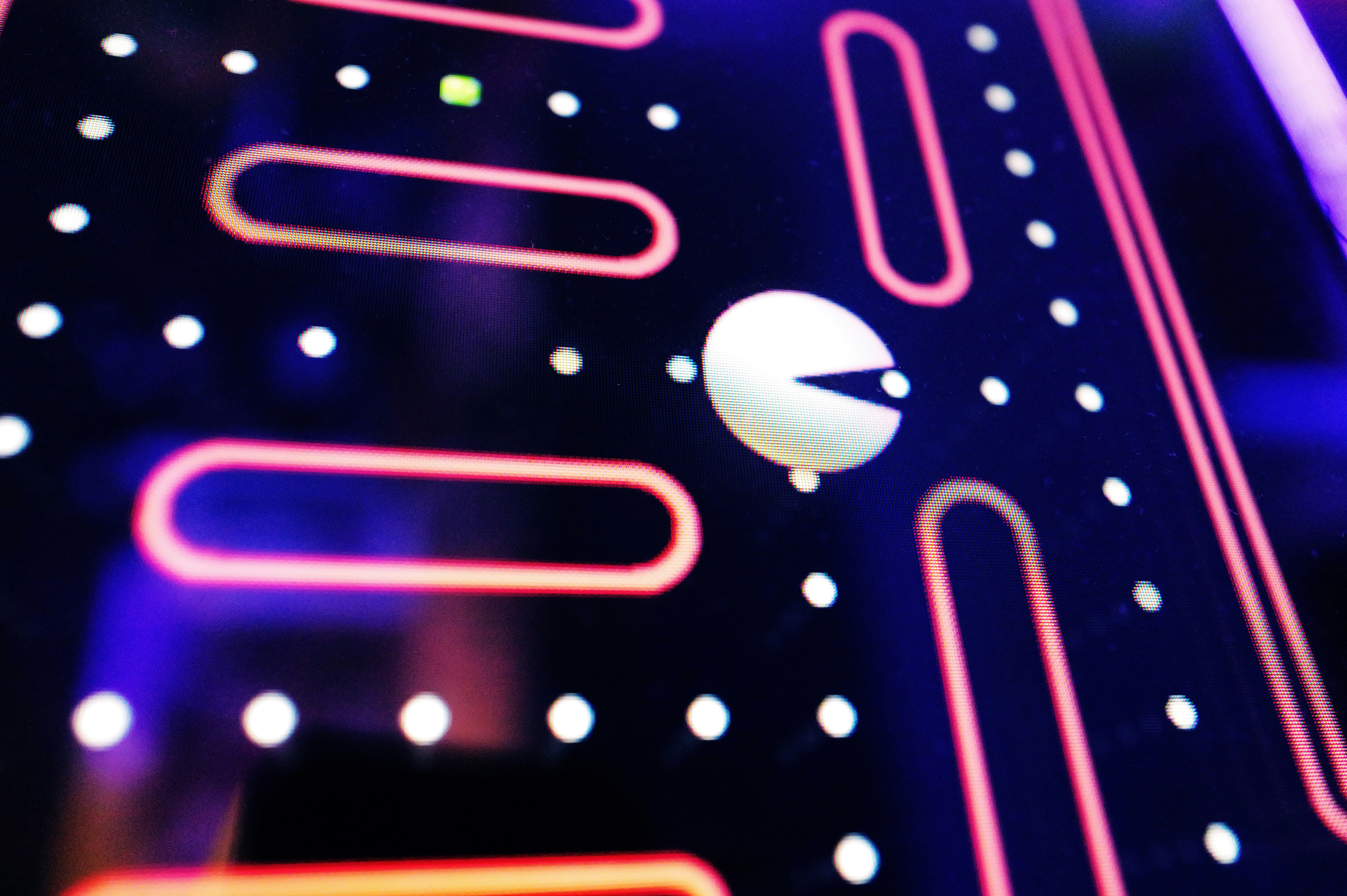 Neon Maze: Pac-Man Neon Glow in a Night Carnival
