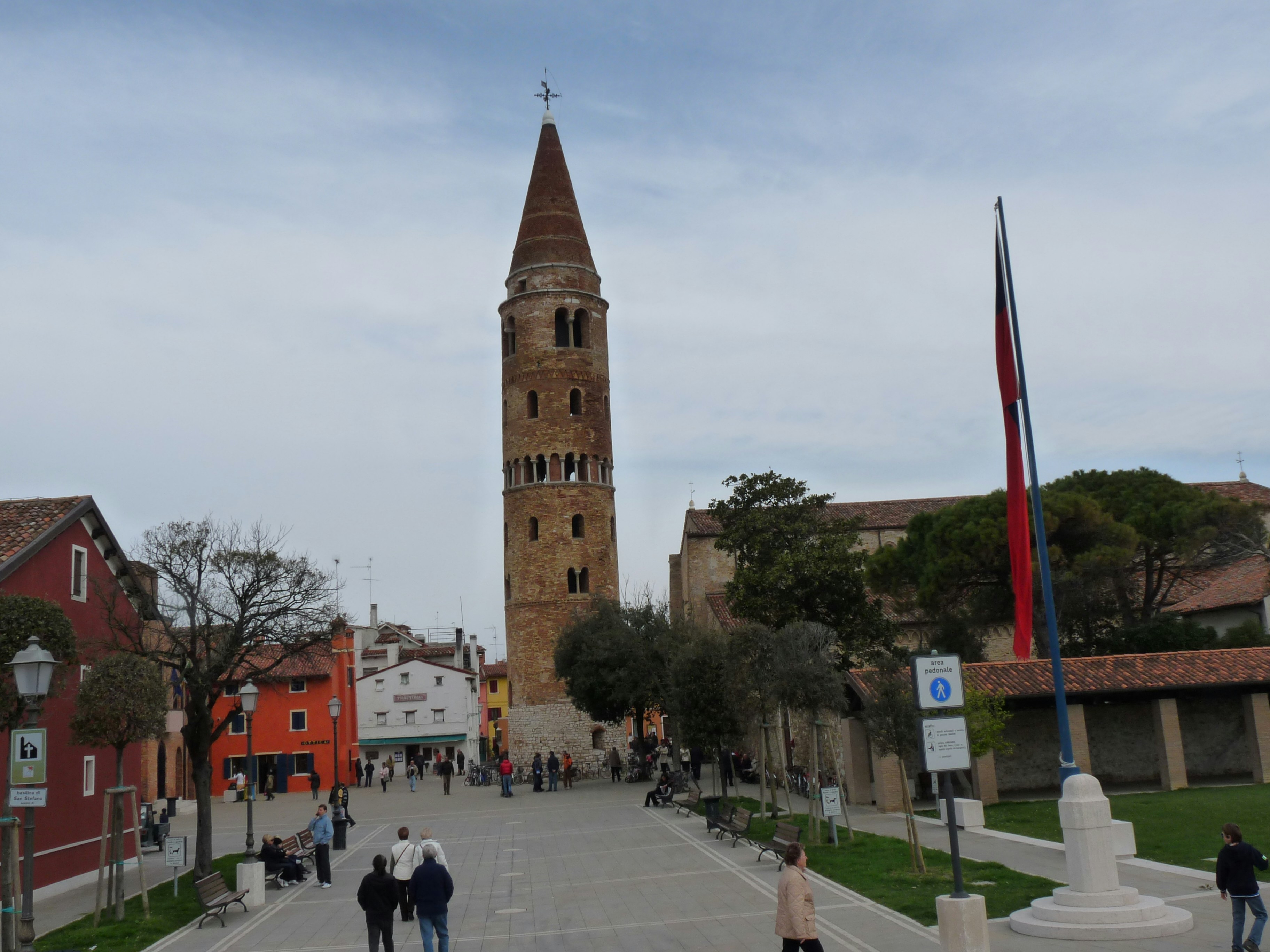 Towering Gatekeeper: the Piazza with the Leaning Bell-Tower