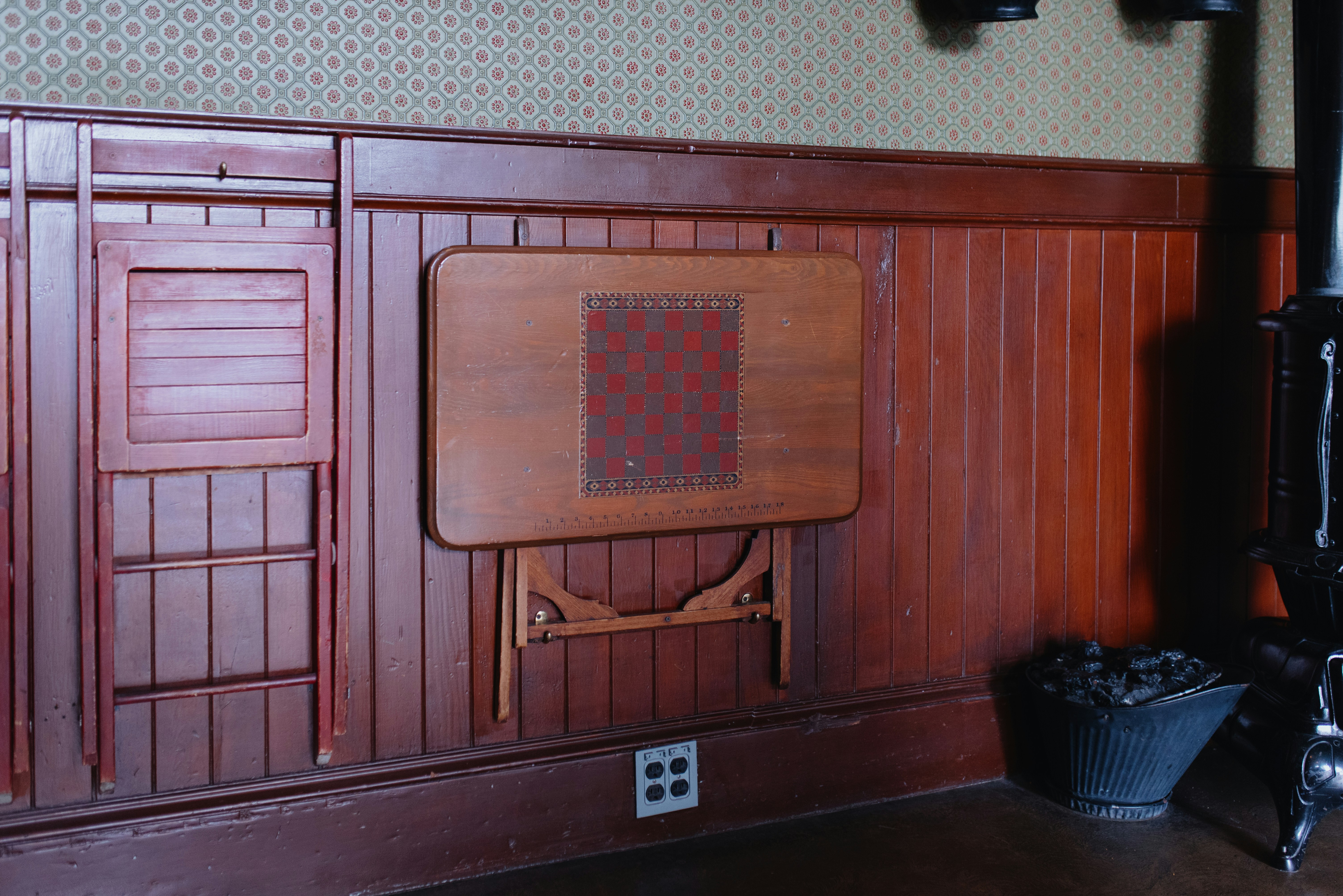 Folded Stage: A Quiet Corner with a Vintage Foldout Table