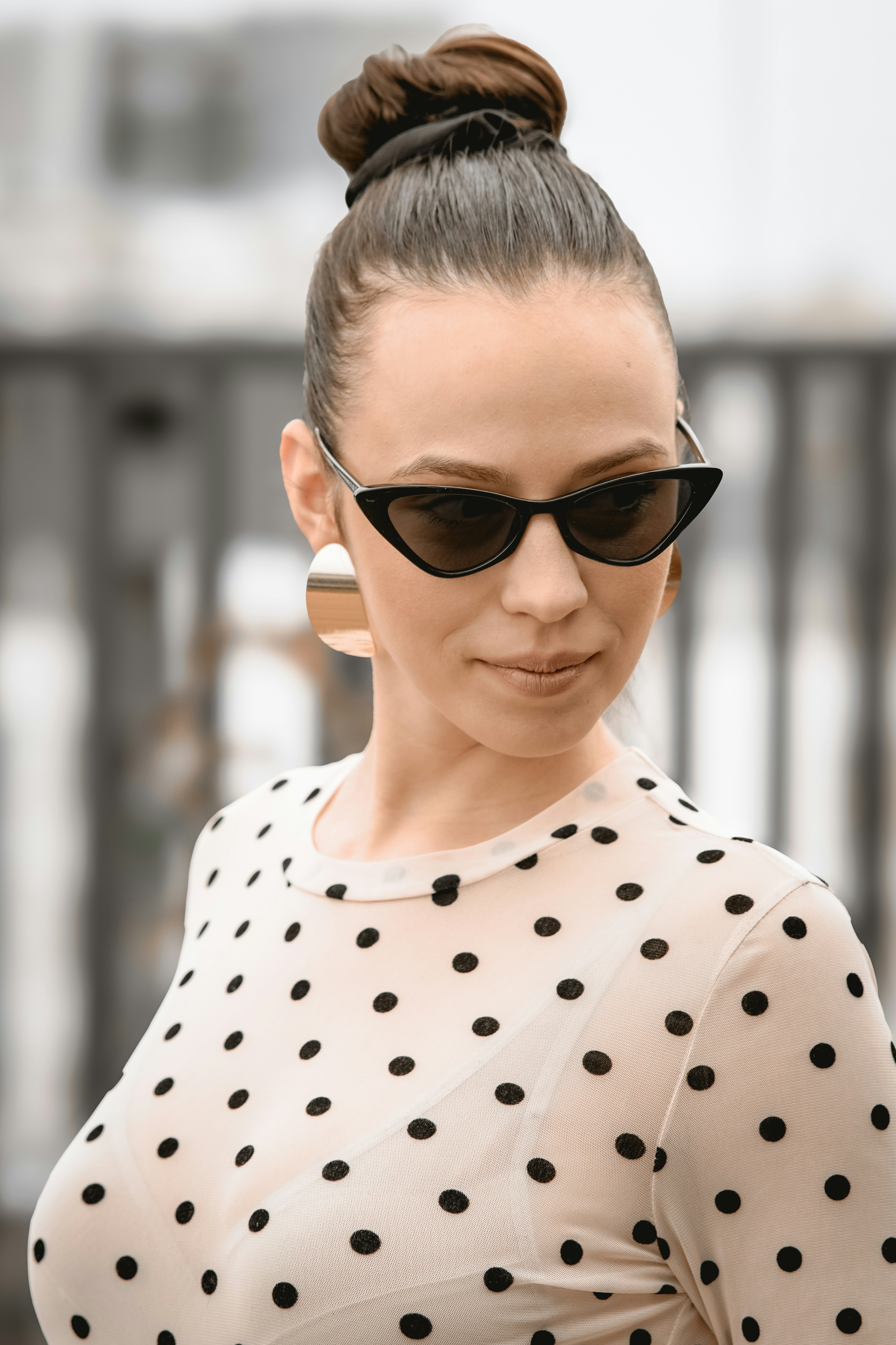 Chic in Focus: Sleek Glow and Shadowed Edge
