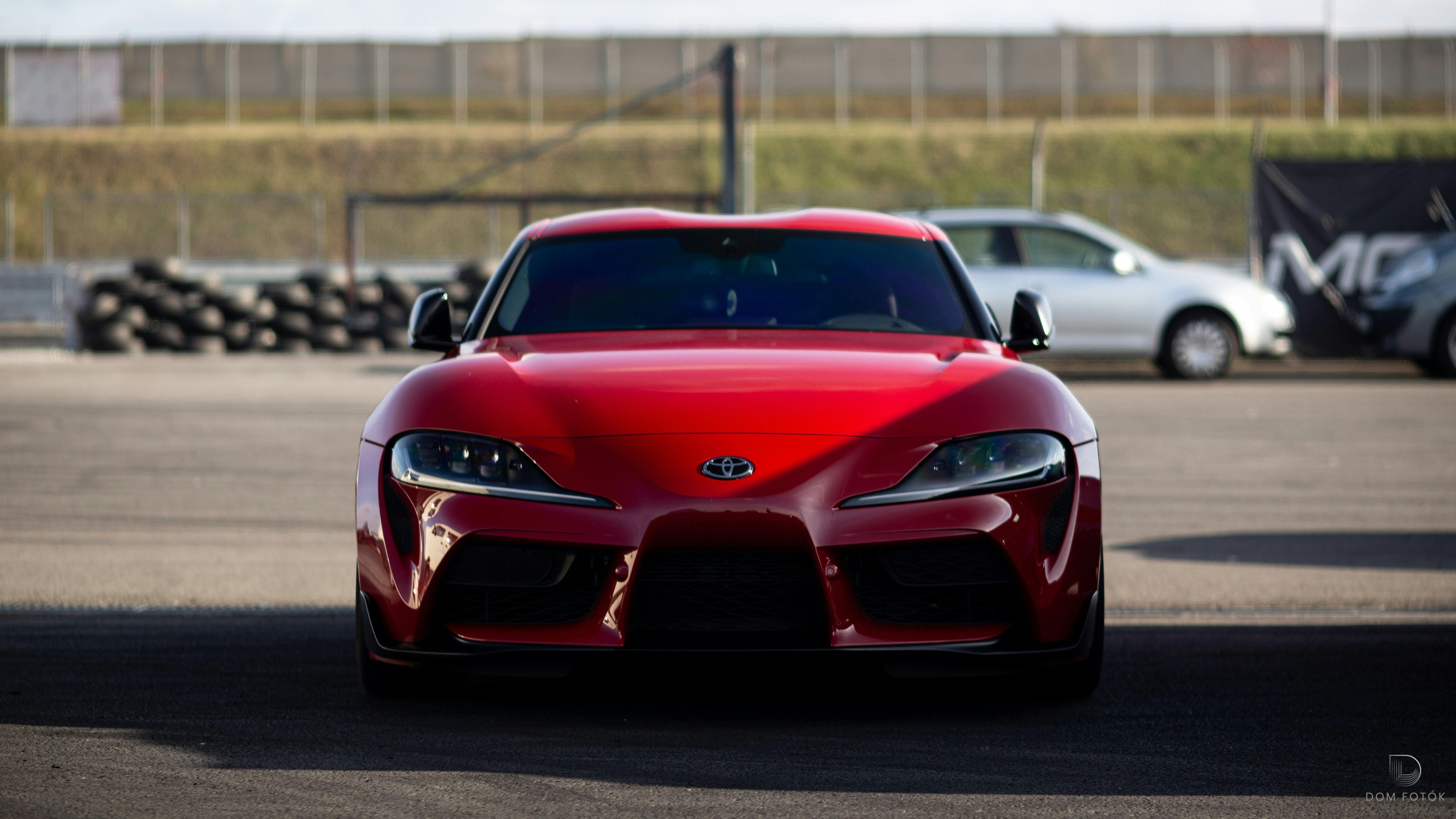Red Viper at the Line: Front-Facing Power and Precision