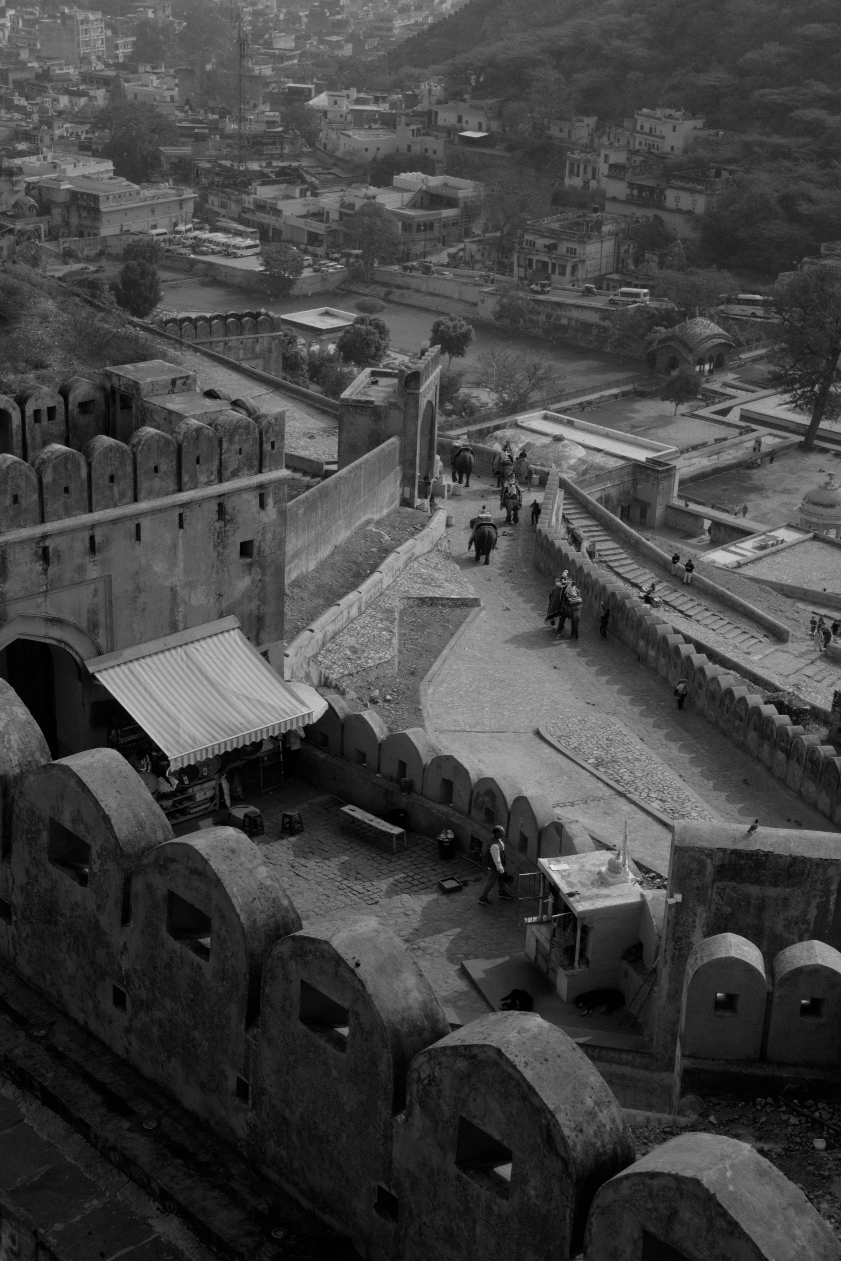 Ramparts and Riverside Steps: A Monochrome Walk Through an Ancient Fortress