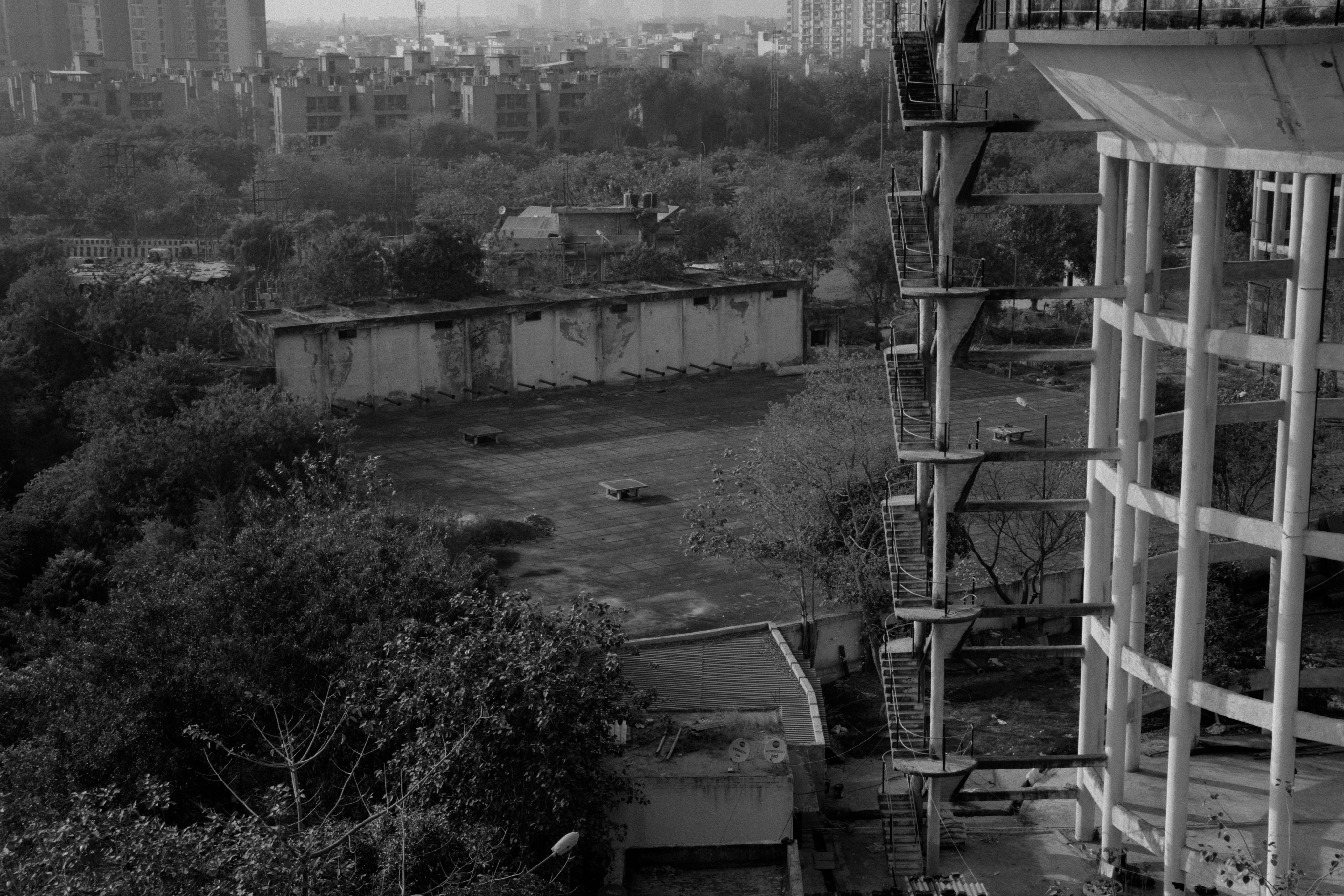 Concrete shadows and steel ribs: an urban construction site in monochrome