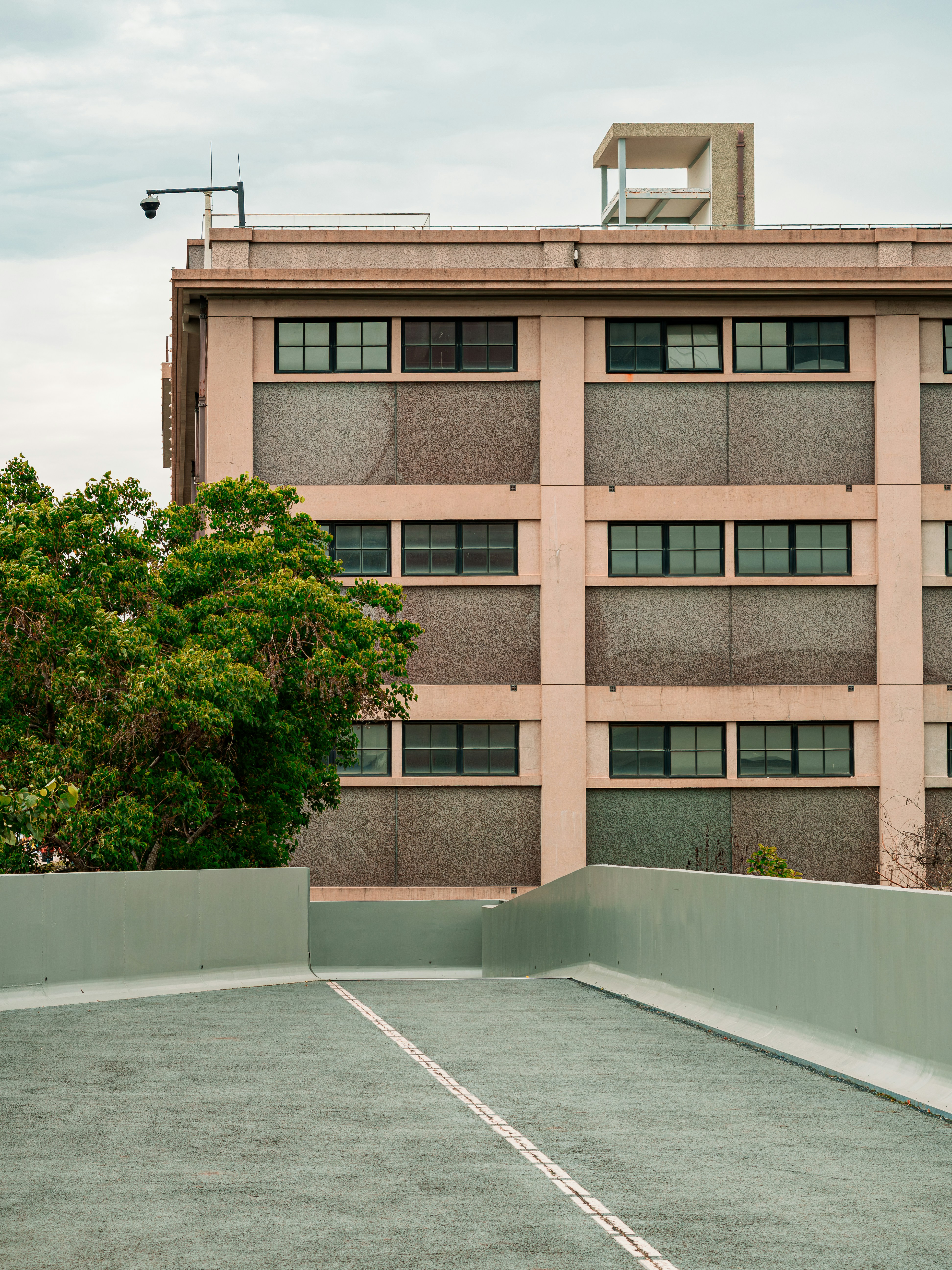 Rooftop Descent: A Quiet Corridor to the Sky