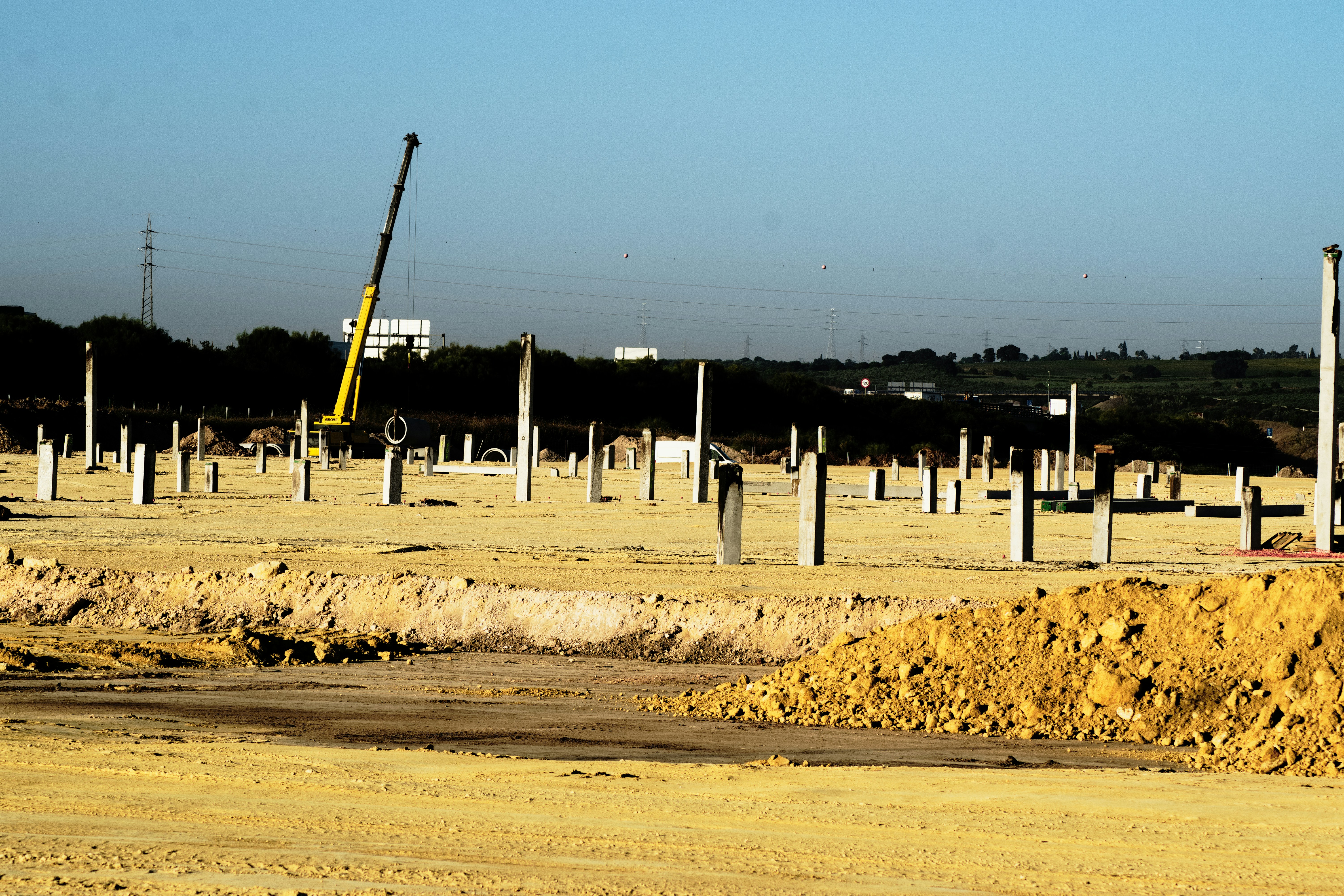 This is a huge building work in an industrial park in Alcala de Guadaira, Seville