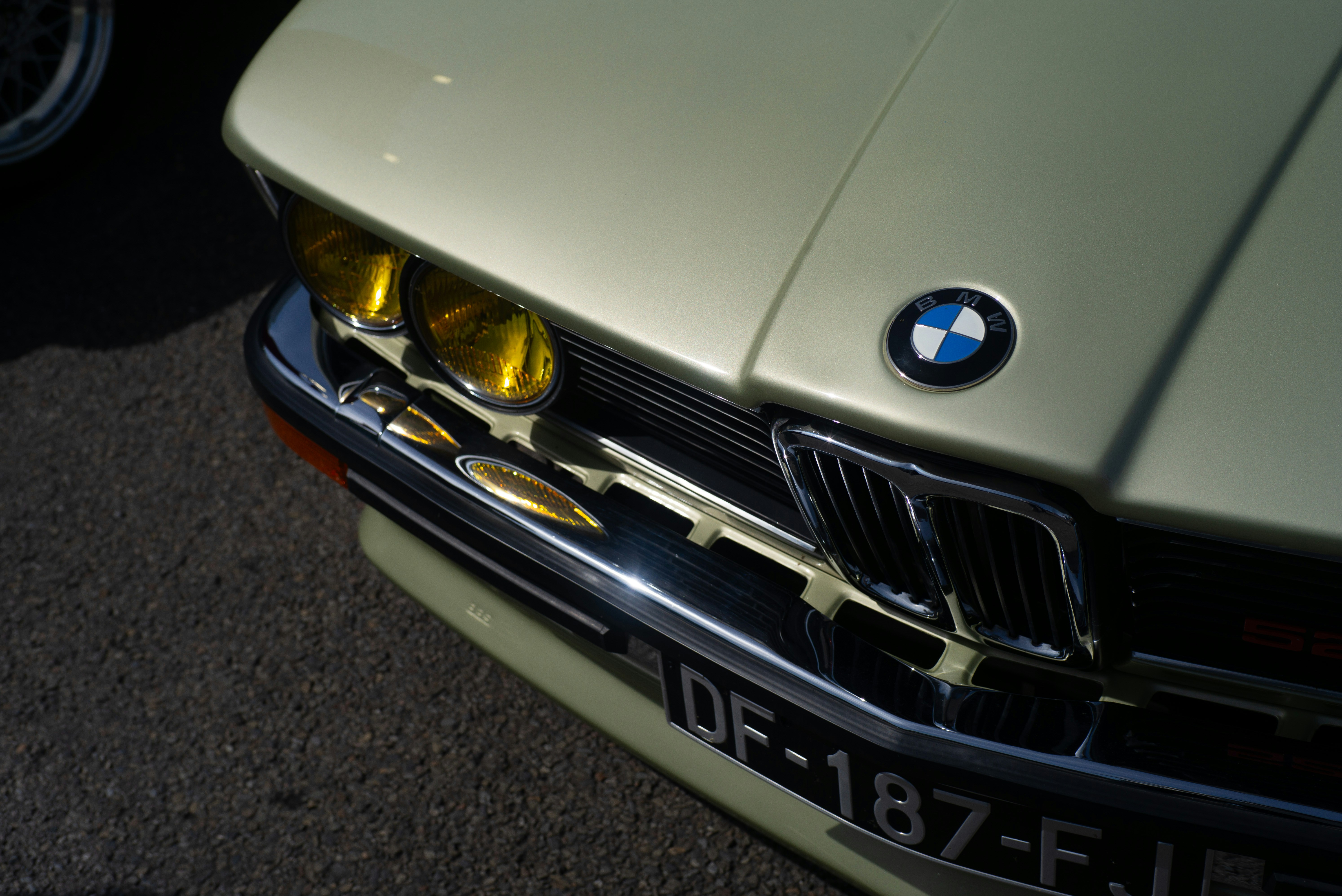 Nostalgia in chrome: a pale-green BMW front
