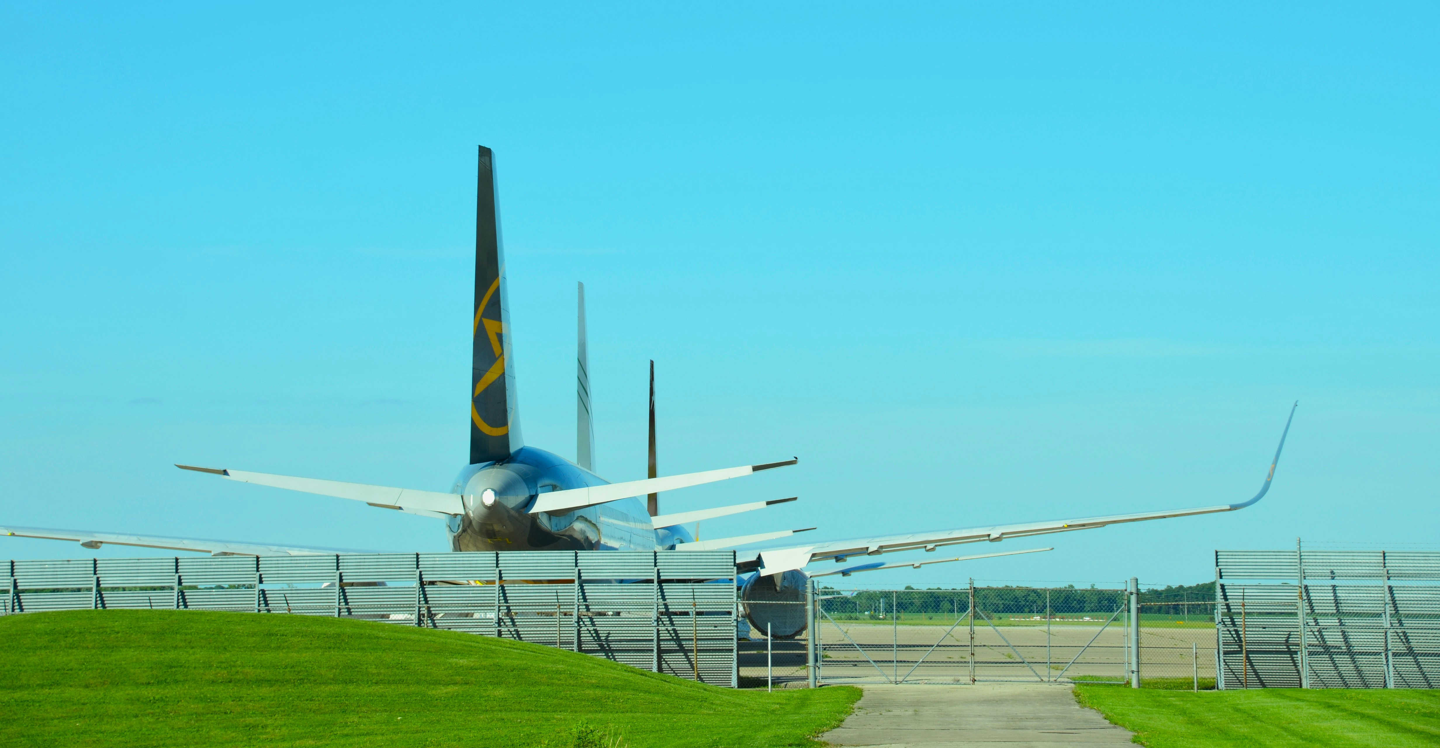 Tail-Forward: The Jet Emerges from the Gate