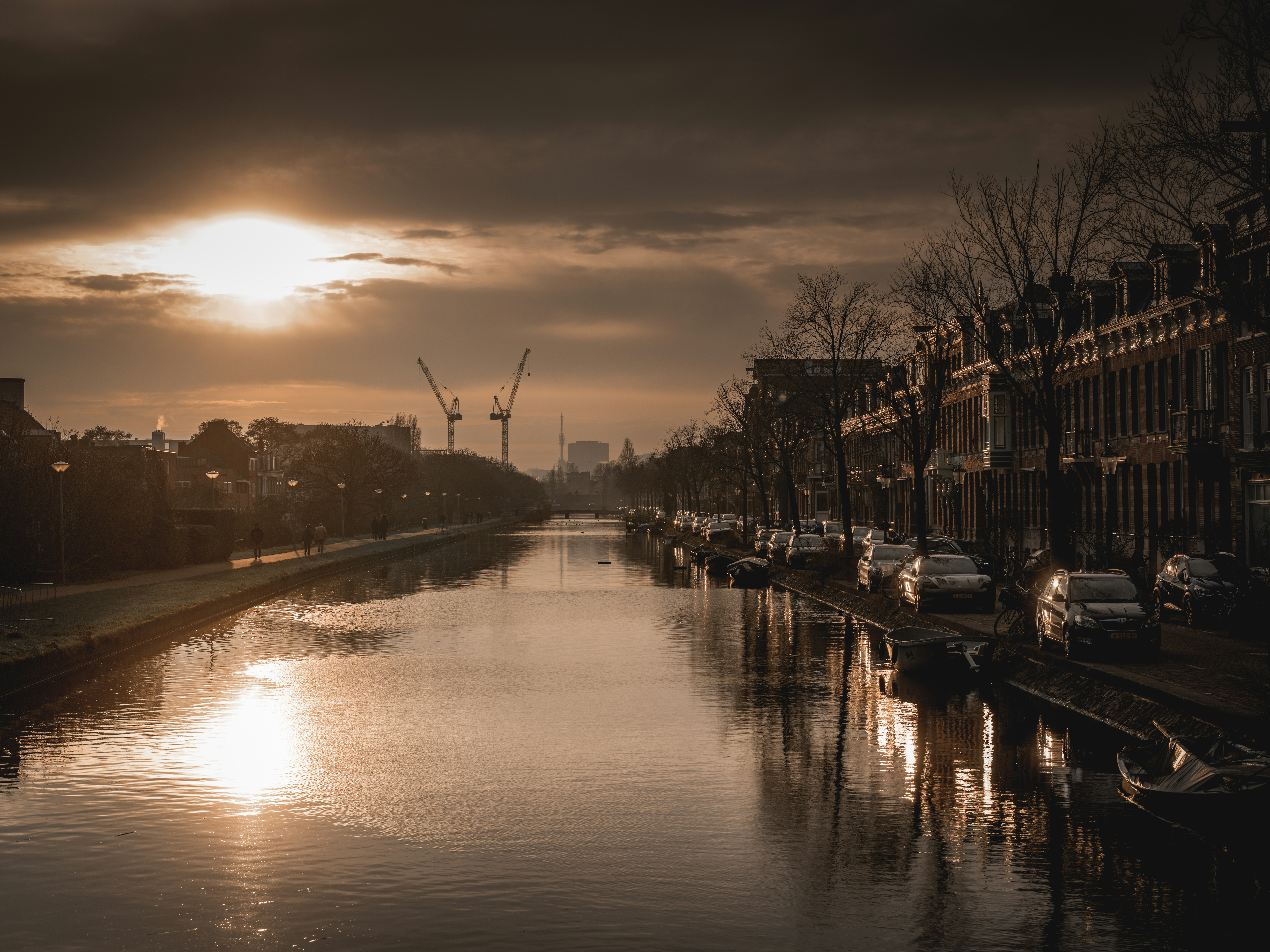 Dusk on the Canal: City Bridge Reflections and Quiet Streets