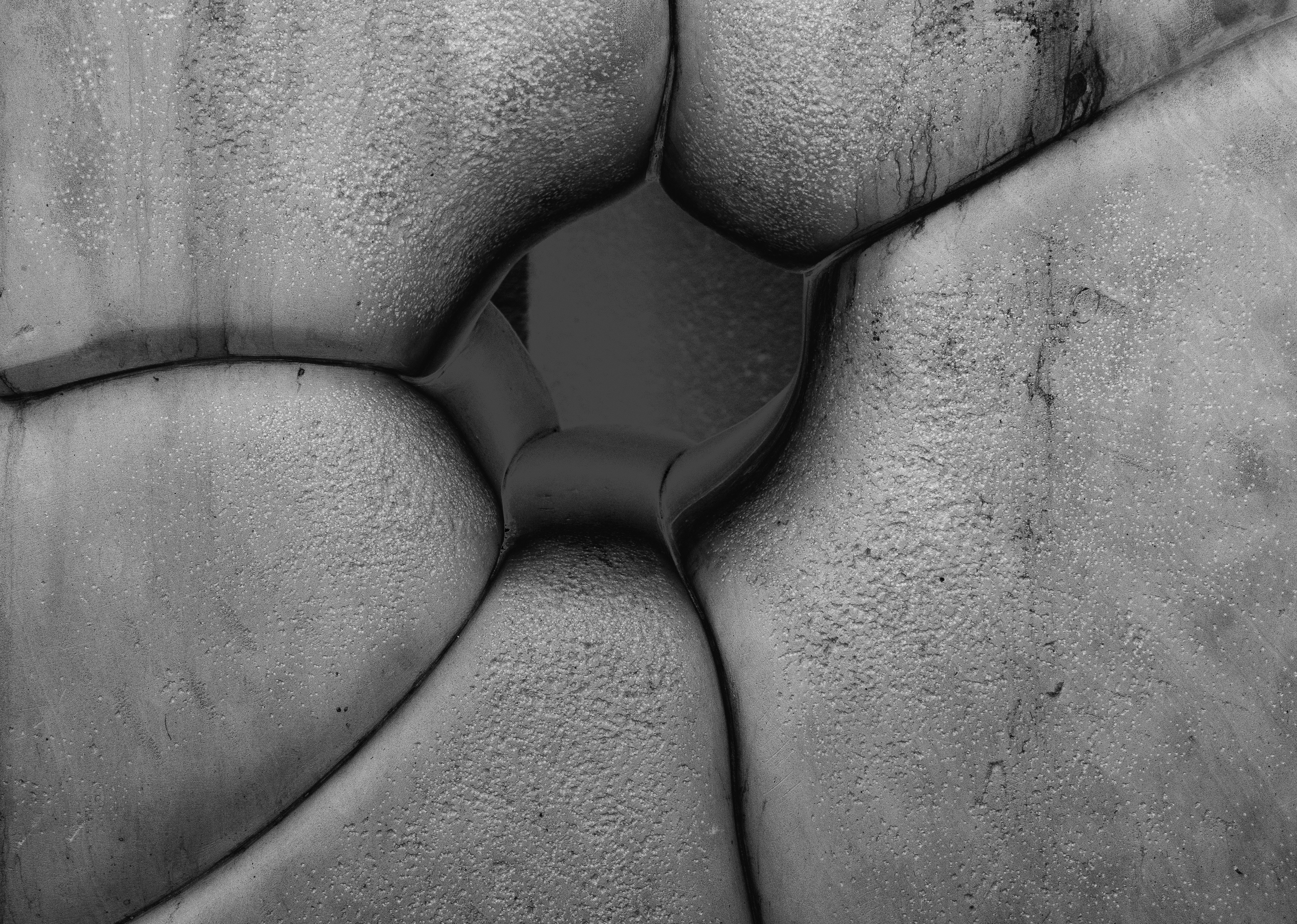 Cracks of Silence: Abstract Texture Converges