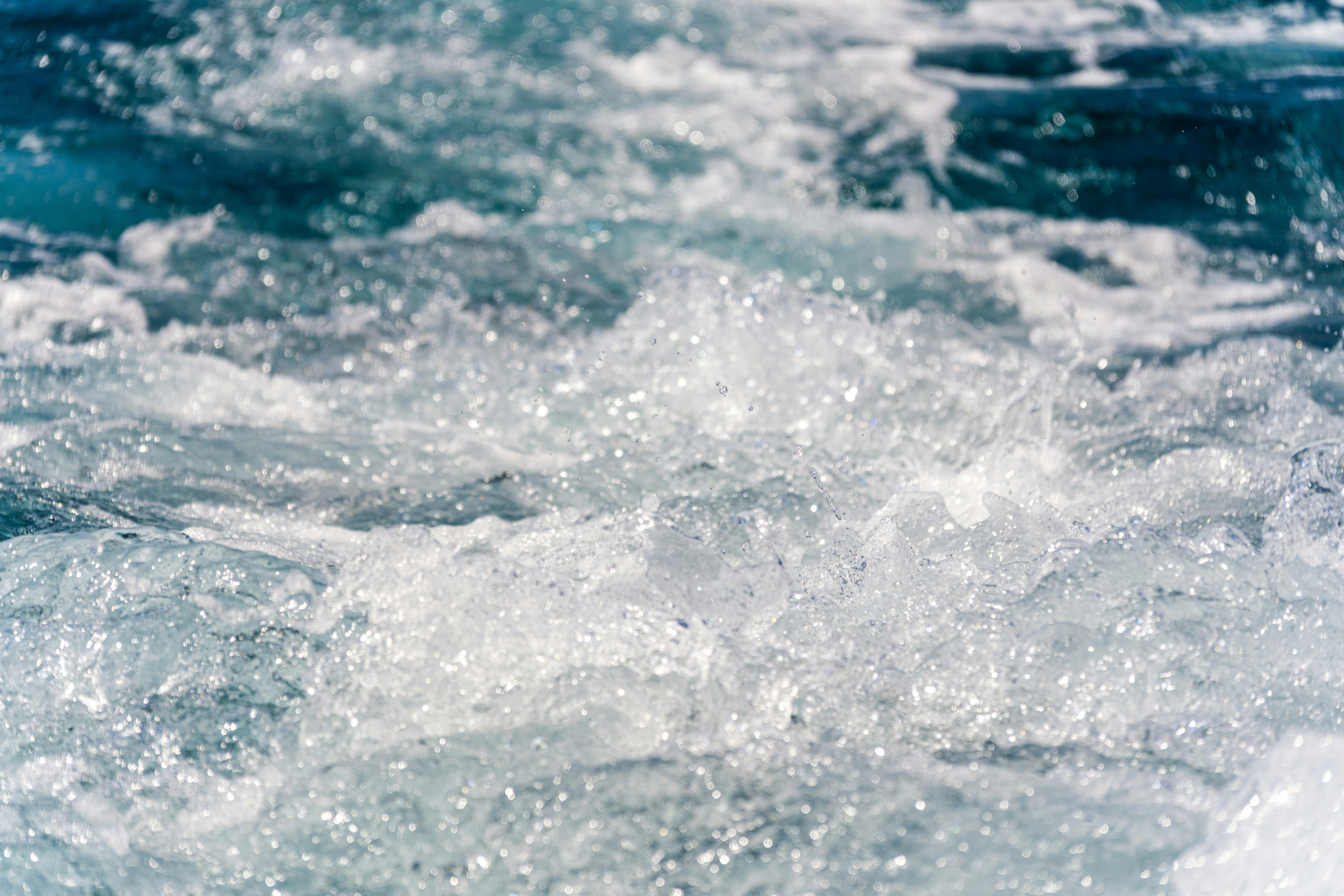 Rushing Arctic Foam: A Close-Up of Ocean Turbulence
