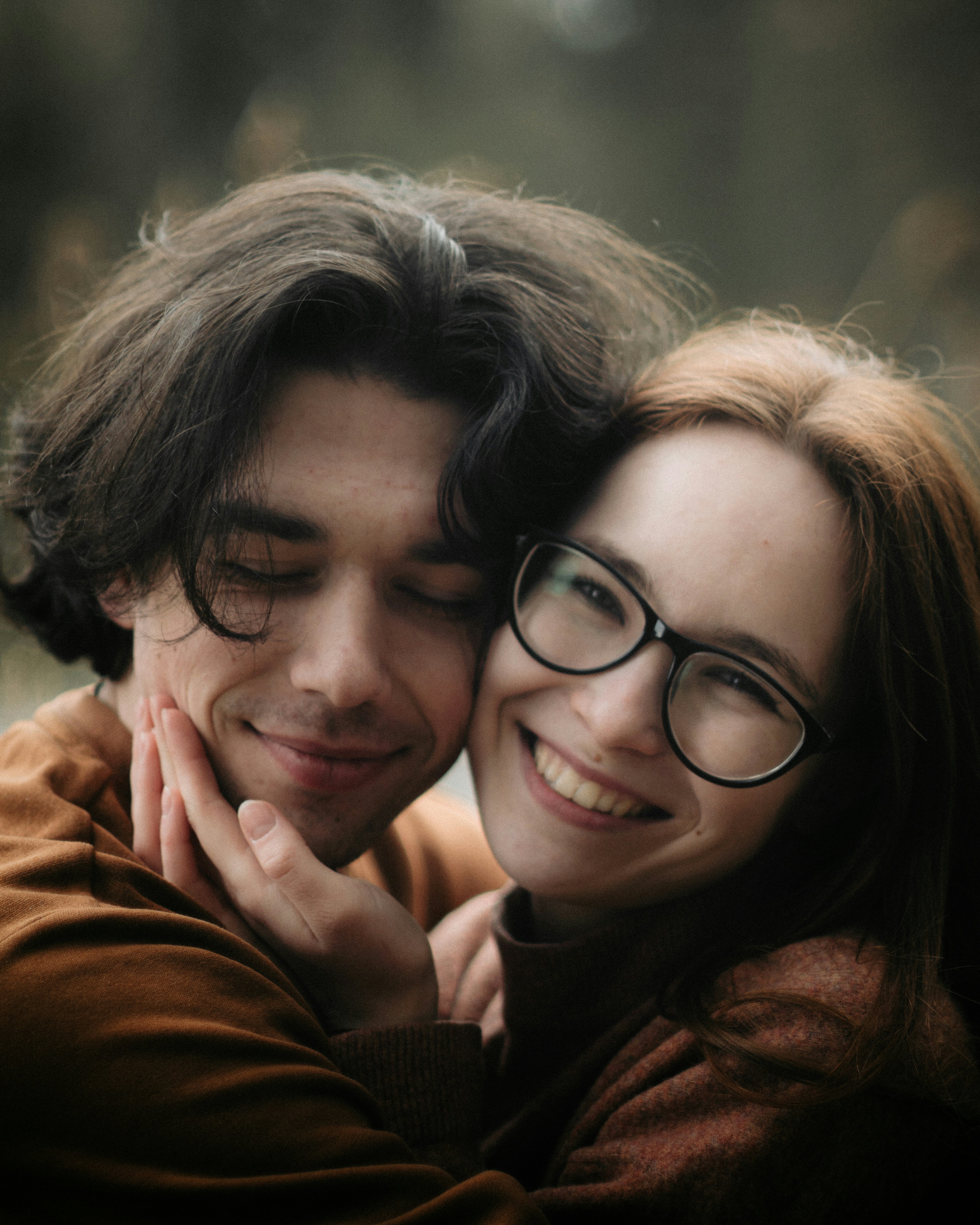 Close‑Knit Whisper: A Soft Embrace in Warm Autumn Tones