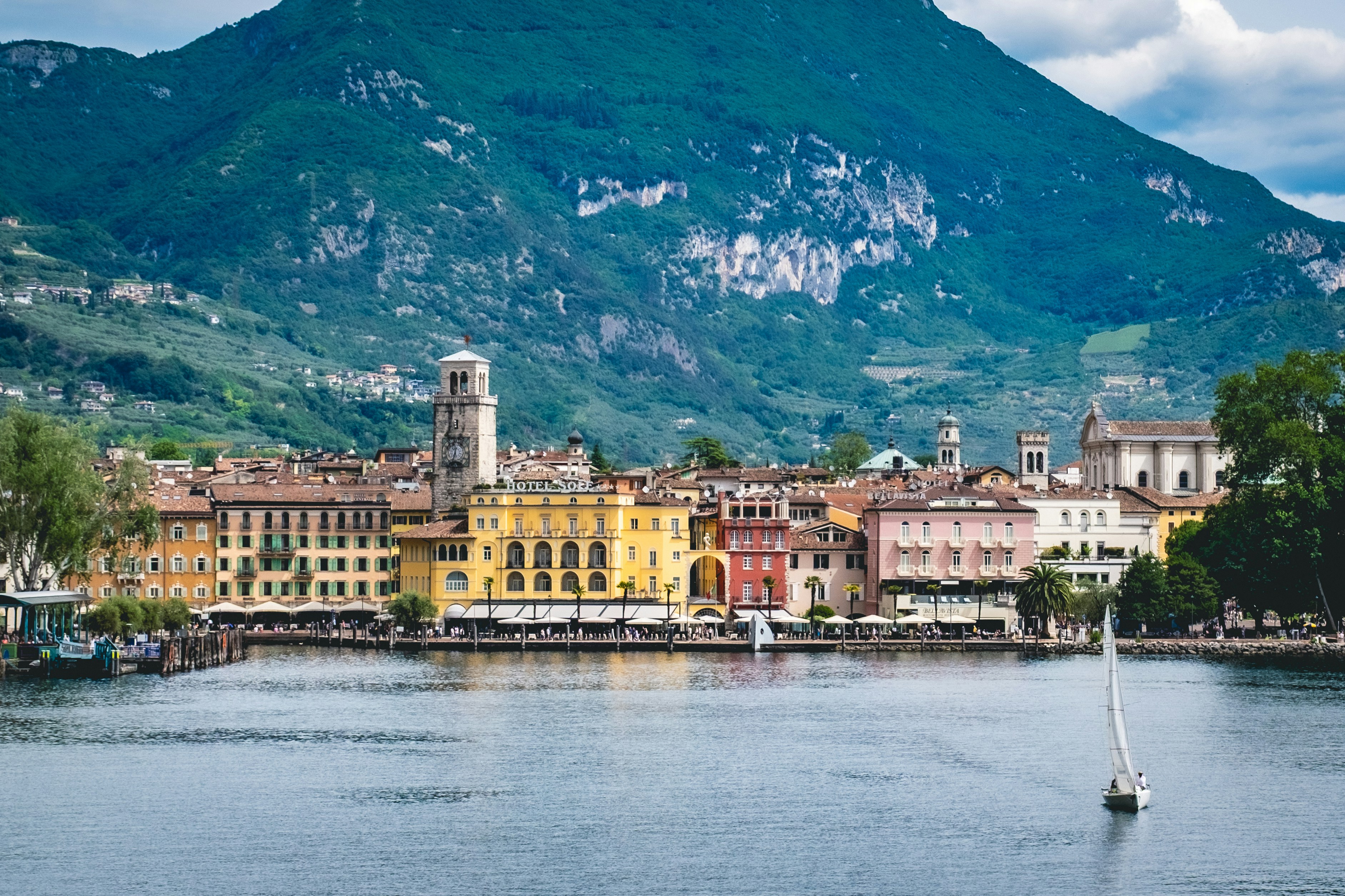 Colorful Lakeside Town at the Foot of Alpine Slopes