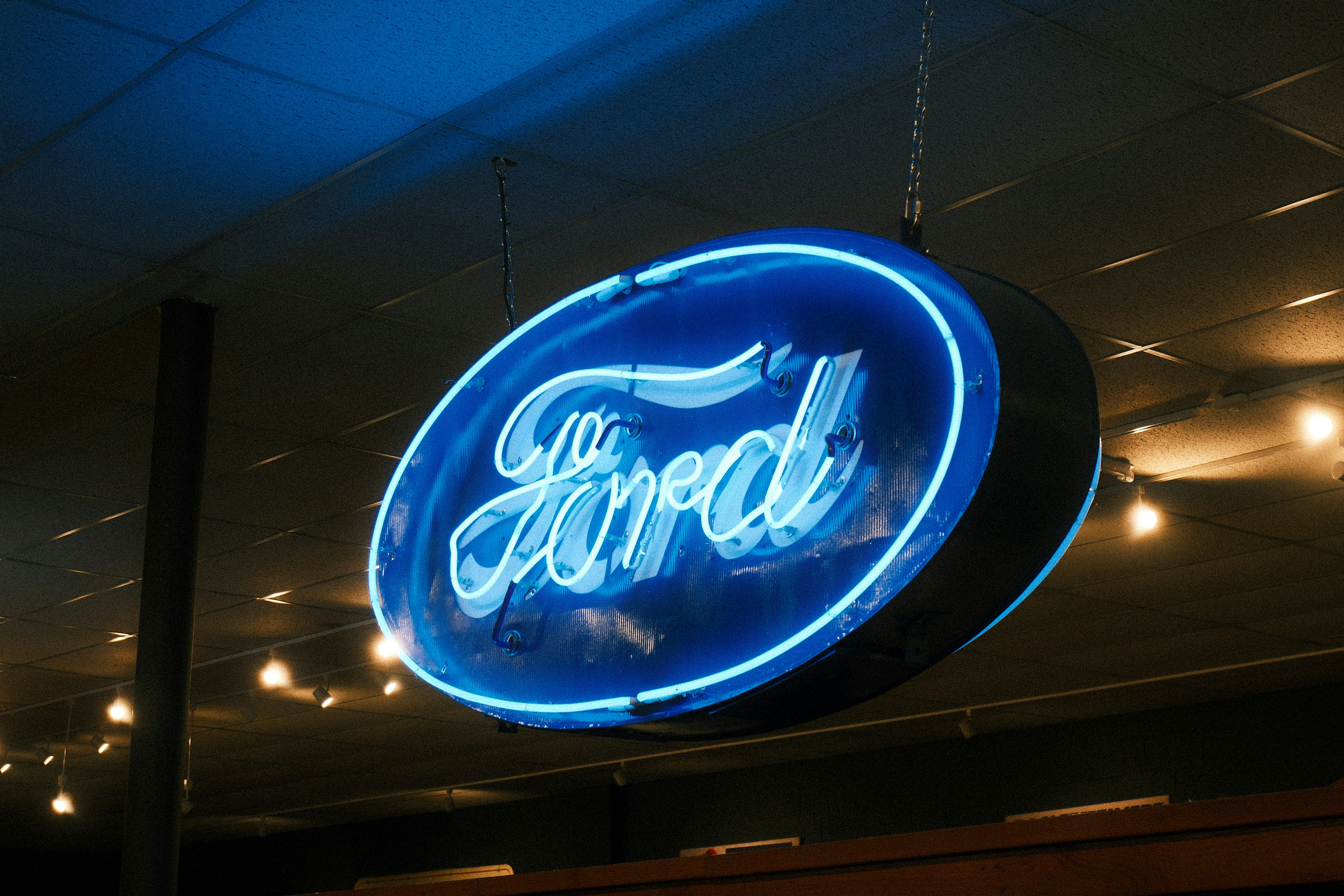 Neon Ford Emblem Bathes in Evening Glow