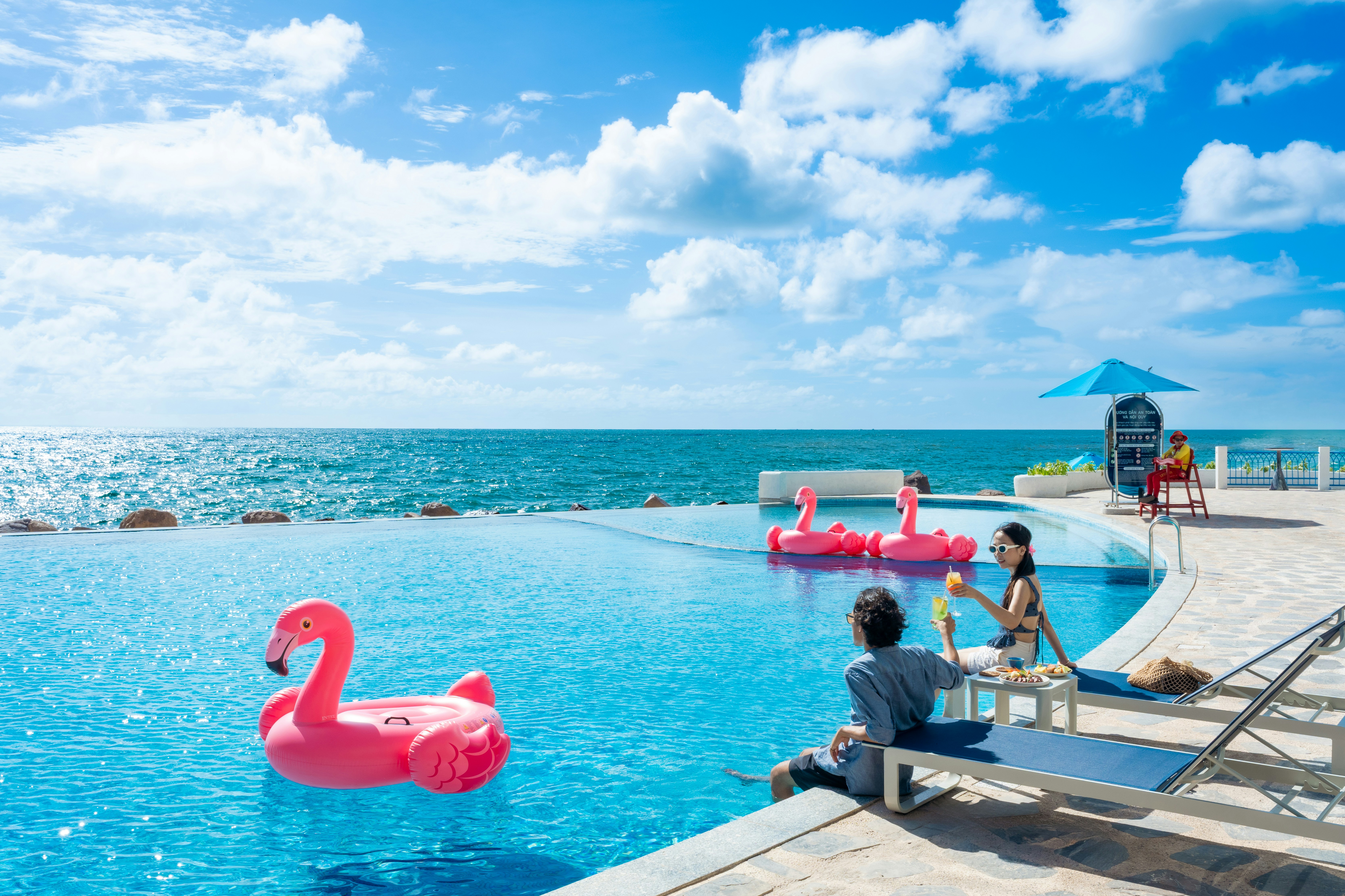 The Santo Beach Club in Hon Thom Island, Phu Quoc - one of the most beautiful seaside pool in Phu Quoc