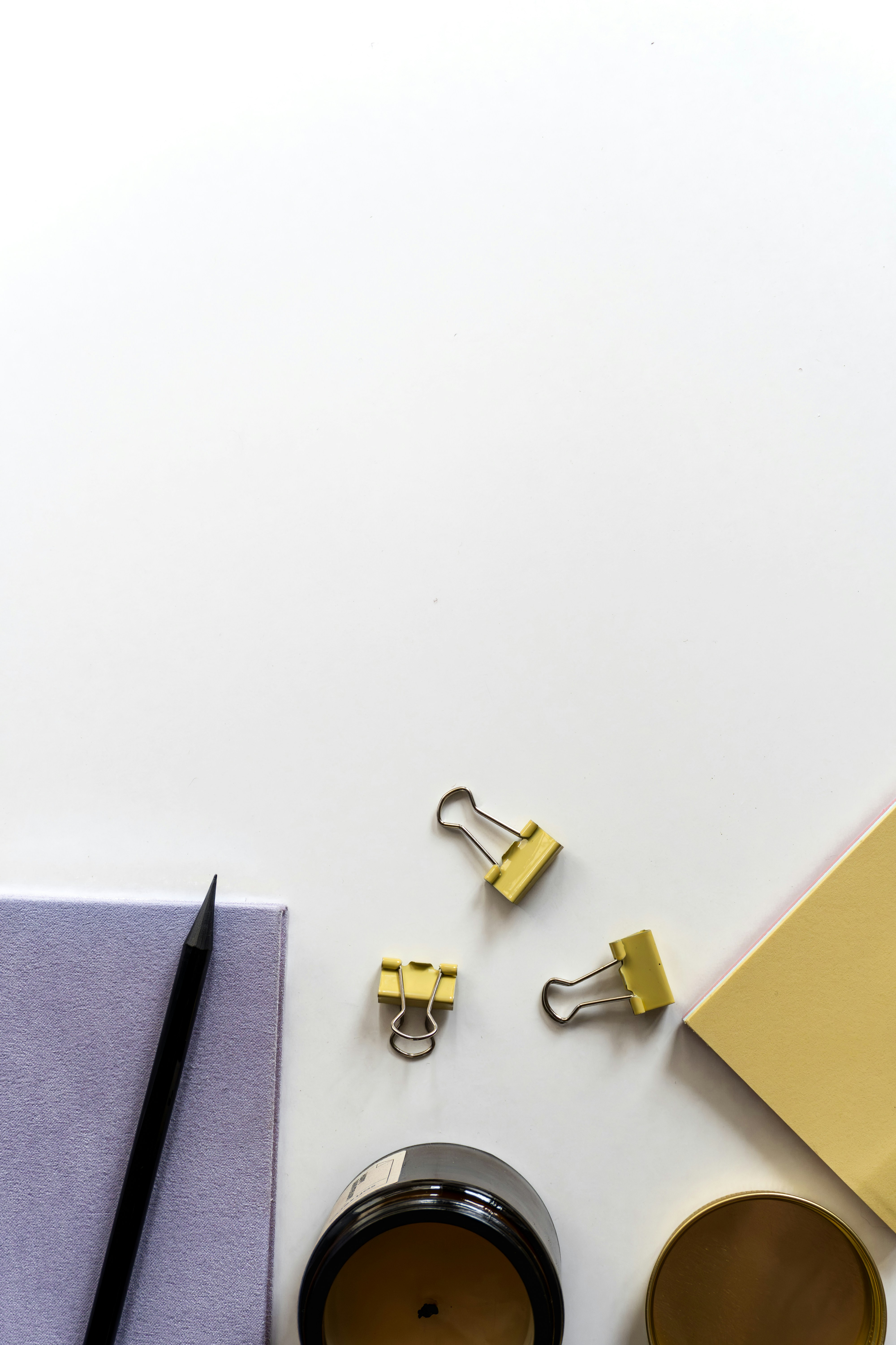 Minimalist Desk Essentials: Pencil, Clips, and a Jar