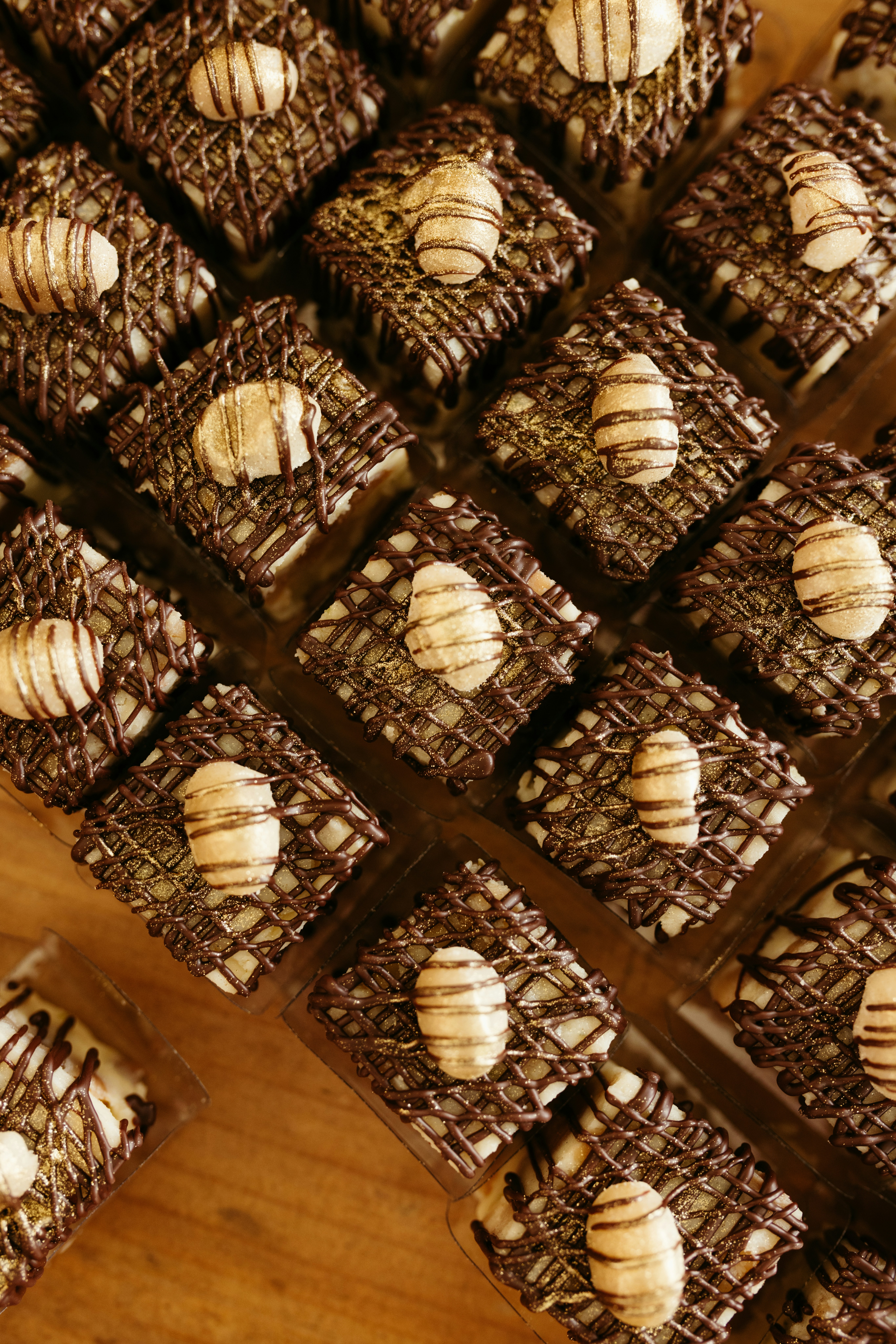 Choco-Grid Delights: Square Chocolates adorned with Drizzled Hearts