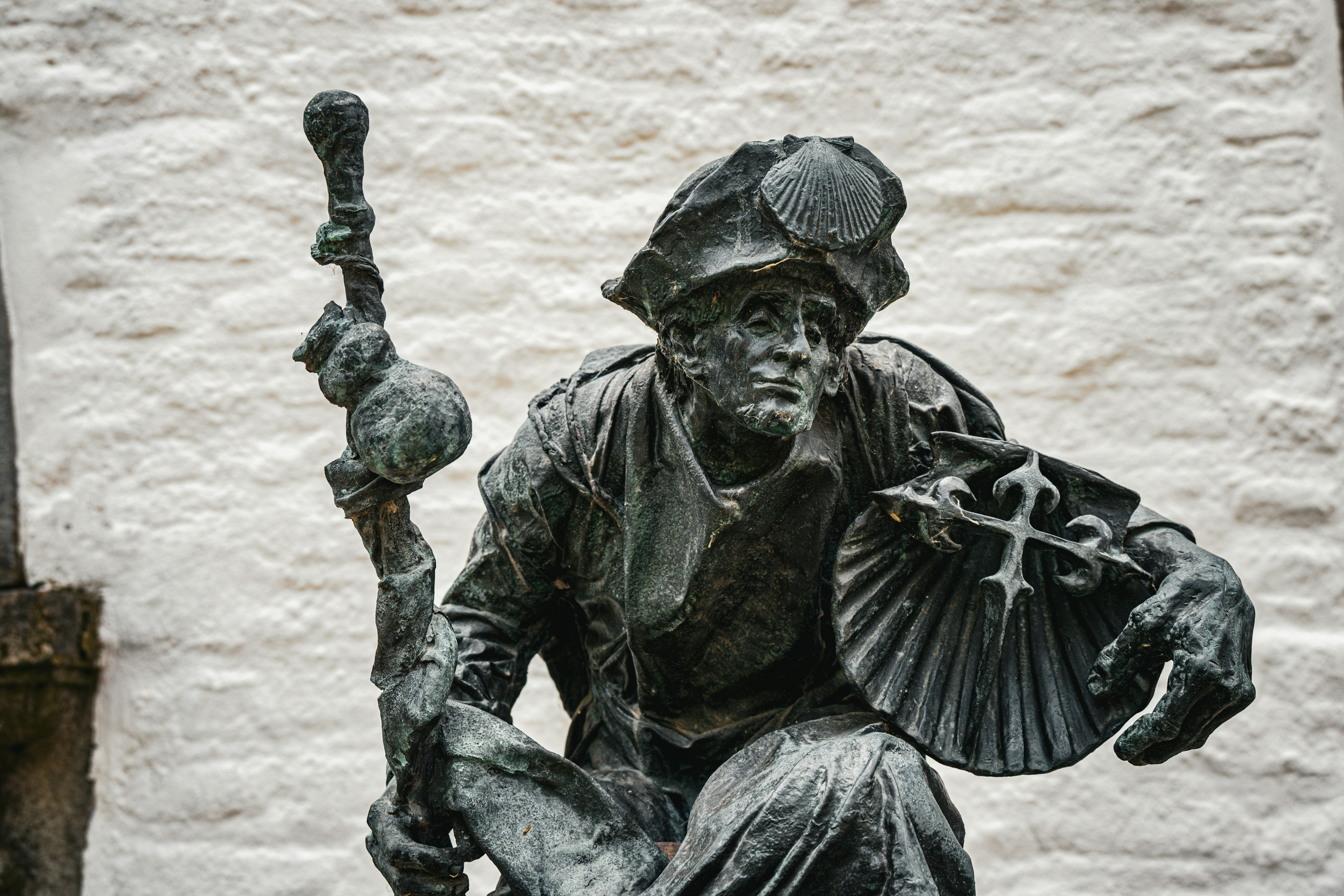 Bronze Trickster: A Venetian-Style Figure With a Dagger, Shield, and Fan