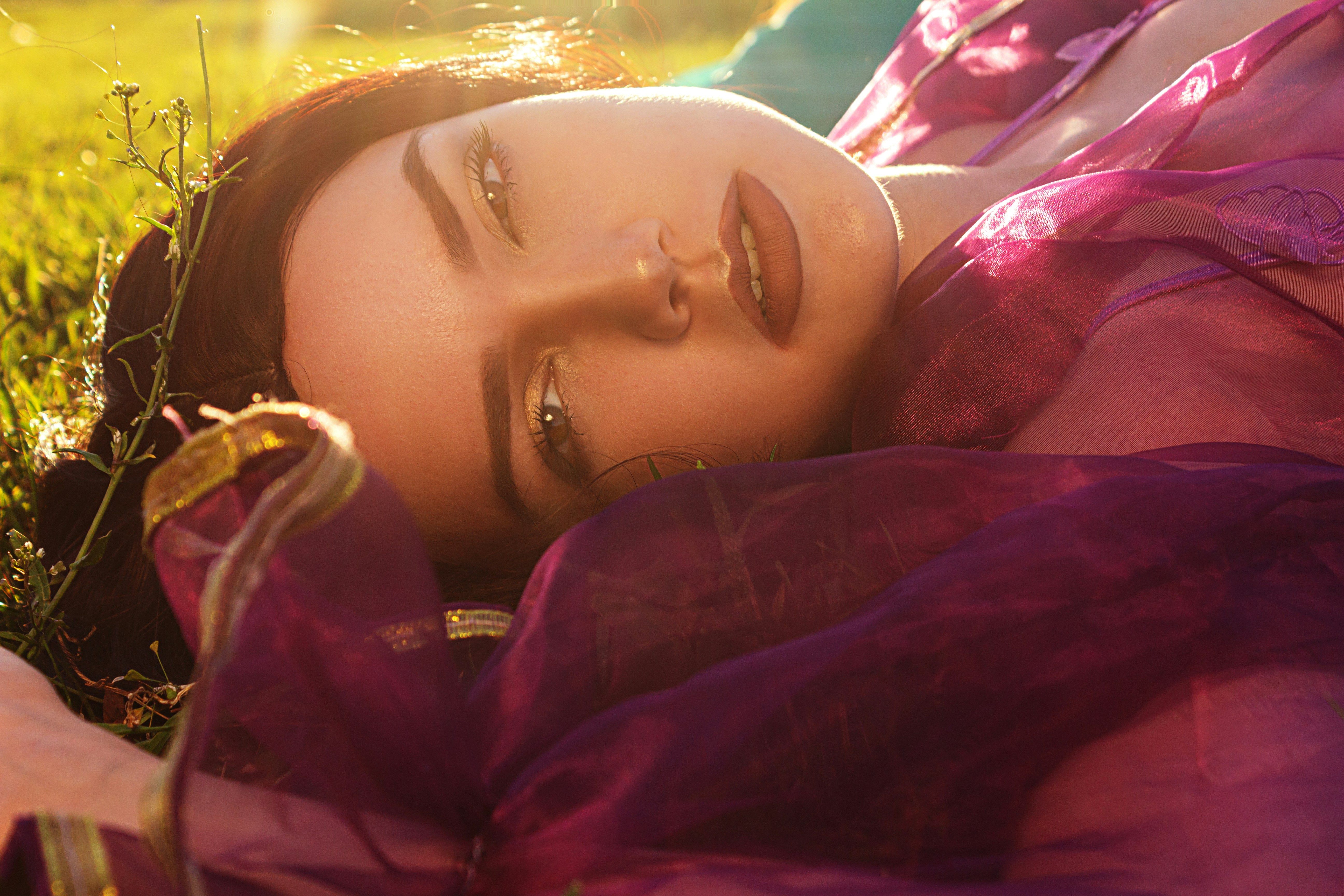 Sunlit Quiet: A Portrait in Autumn Diffuse Light