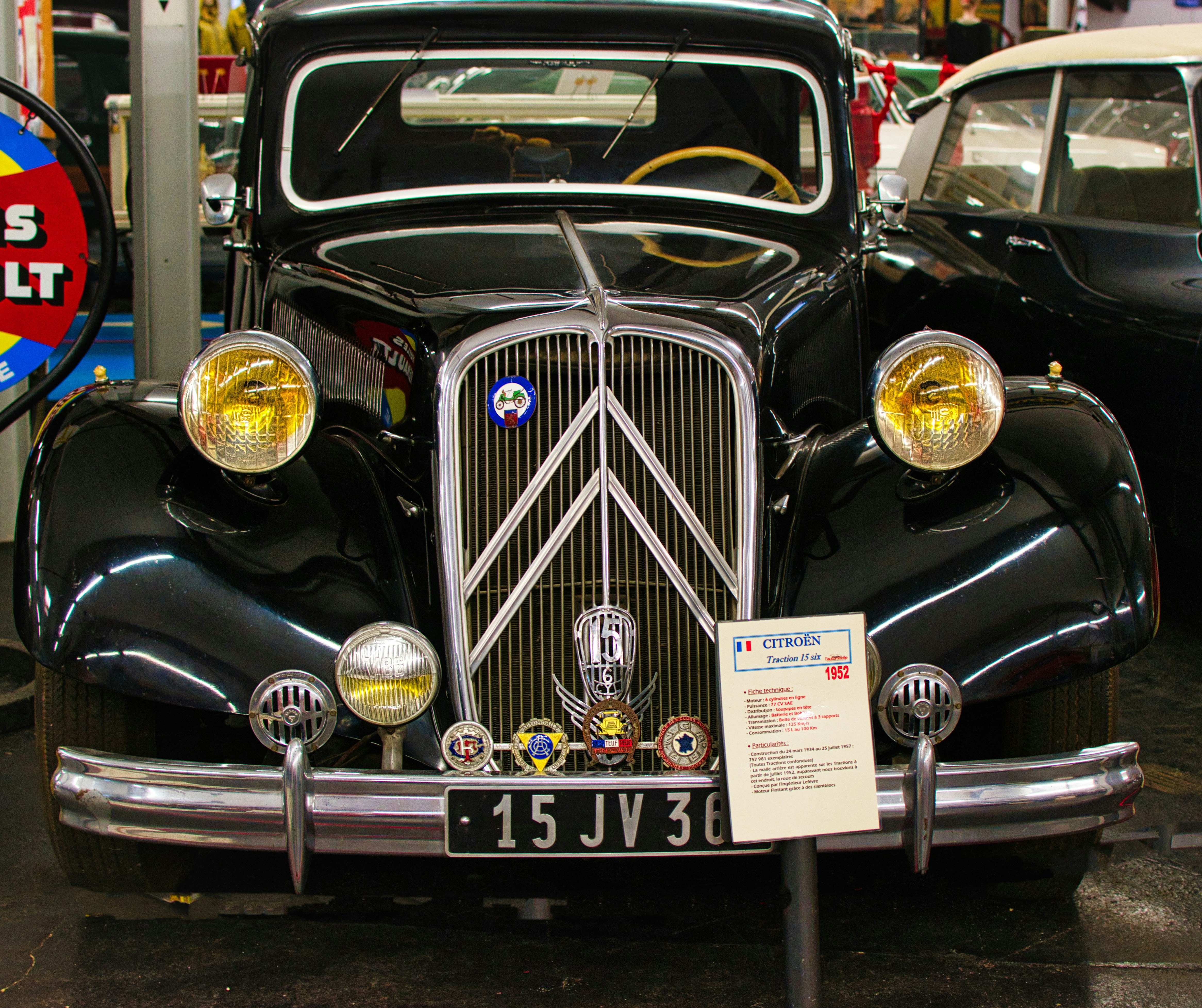 Front-and-Cold Chrome: A classic Citroën in a museum glow