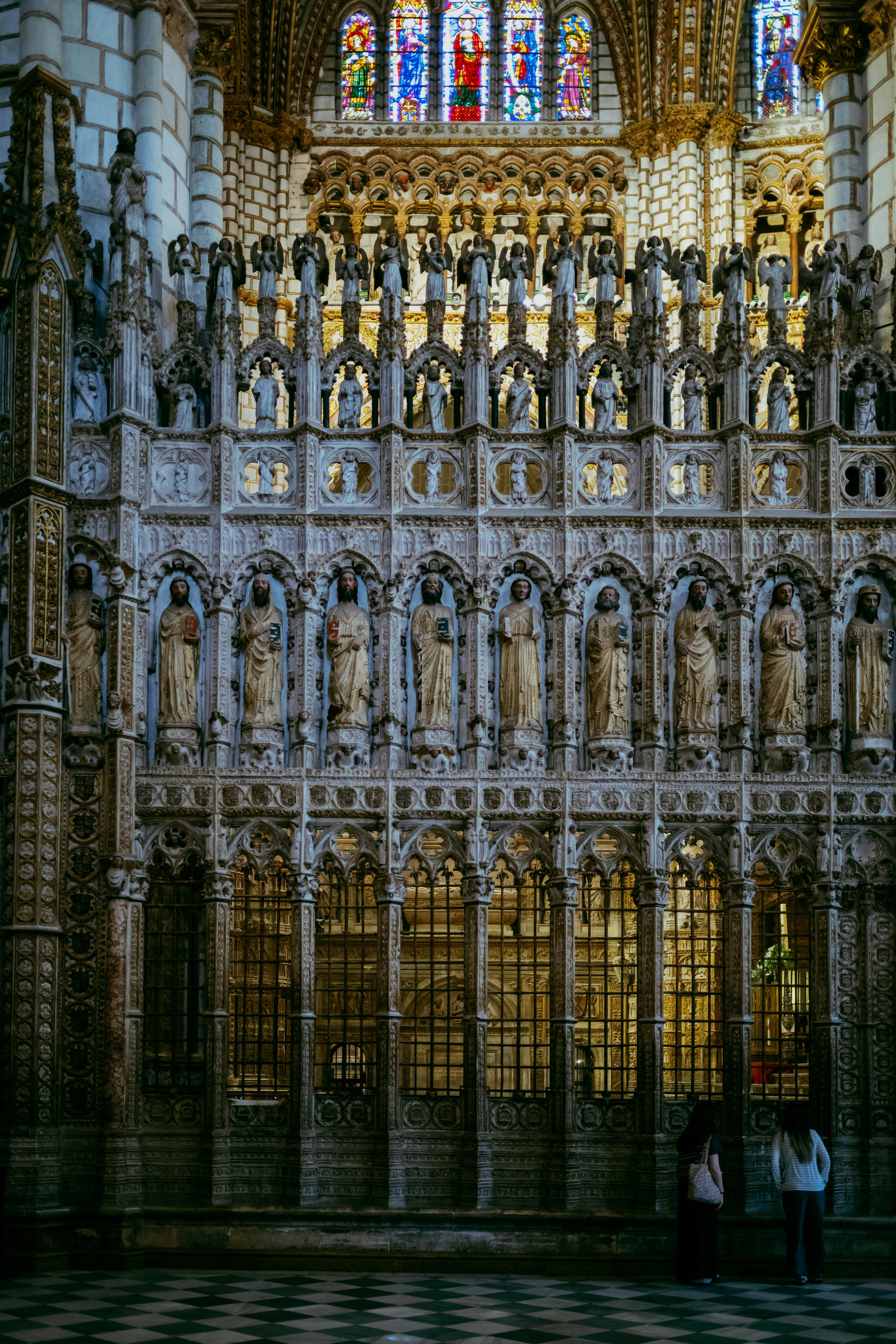 Gothic gallery of saints: a stone chorus beneath stained glass