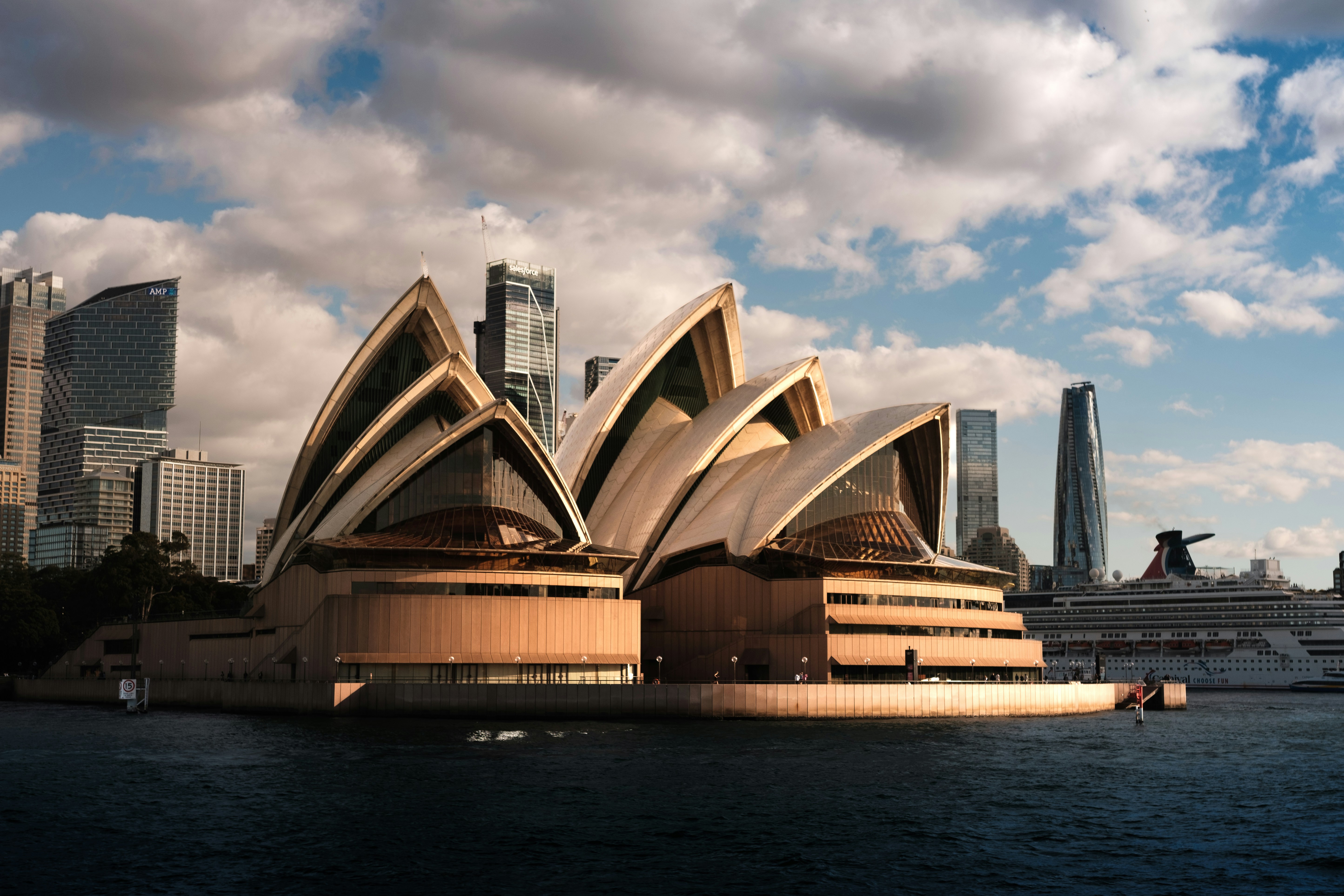 Sails and Skyline: Sydney Opera House at River's Edge