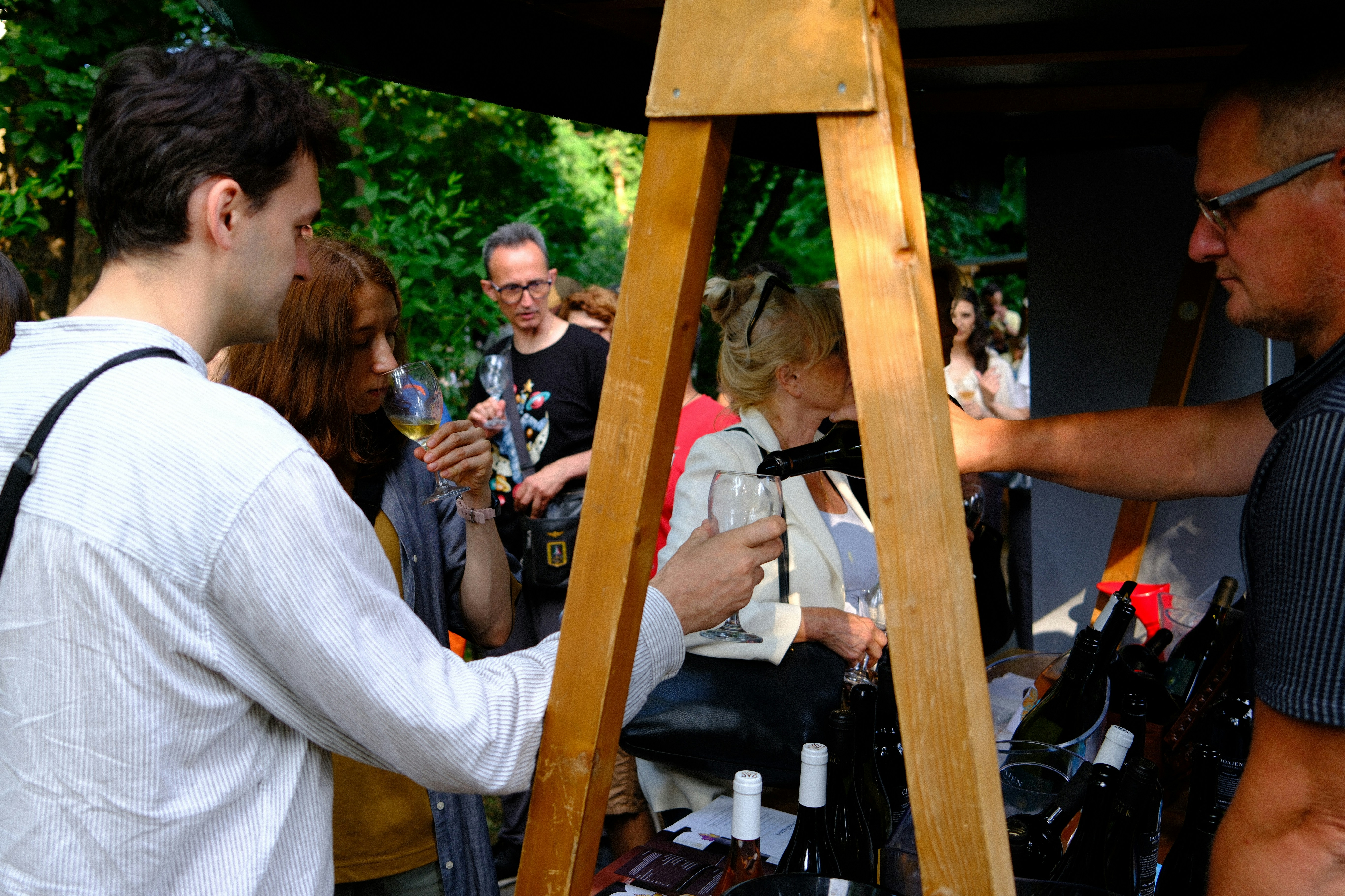 Hands at the Mixer: A Social Ring of Craft and Conversation